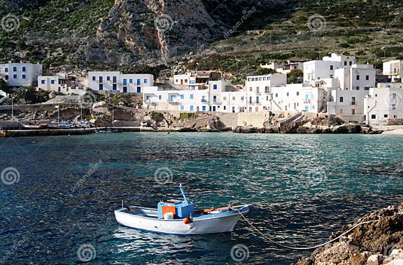 Levanzo 库存图片. 图片 包括有 海岛, 房子, 渔夫, 中心, 村庄, 视图, 西西里岛, 横向 - 13610801