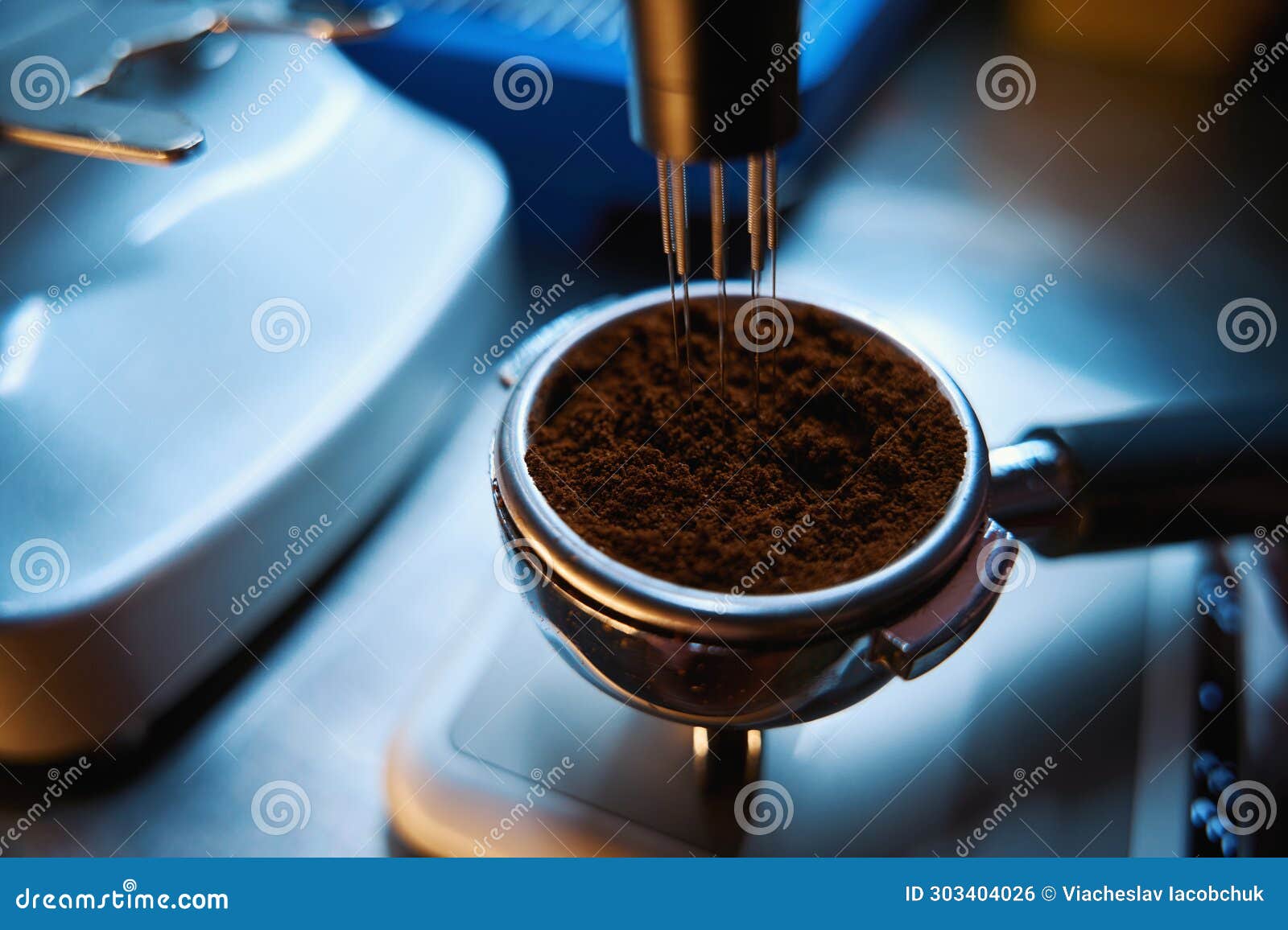 Leveling Coffee Process in Portafilter with Specialized Powder ...
