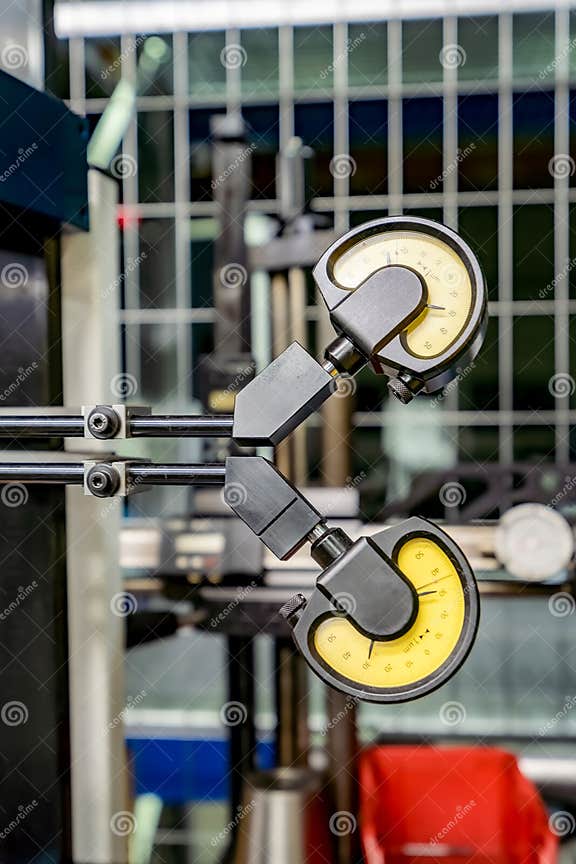 Lever Type Indicators for Measuring and Checking the Runout and ...