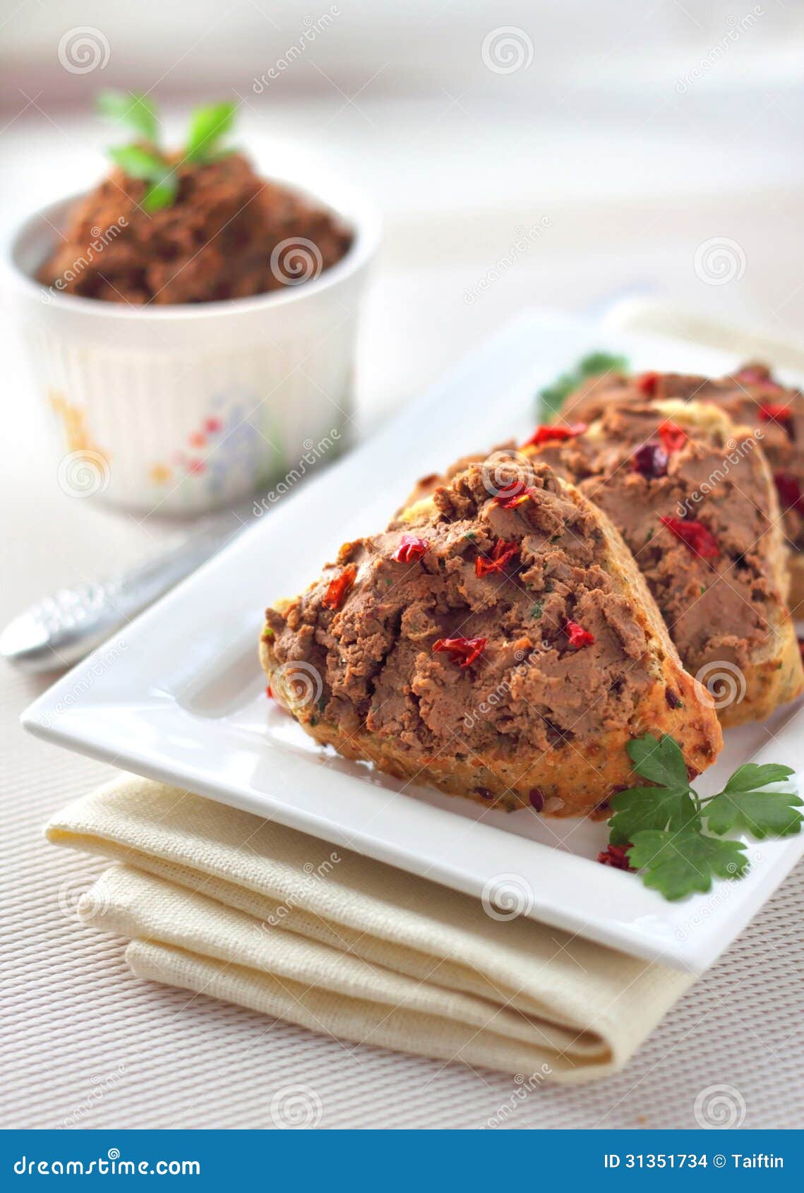 Leverpastei met paprika stock foto. Image of narcotize - 31351734