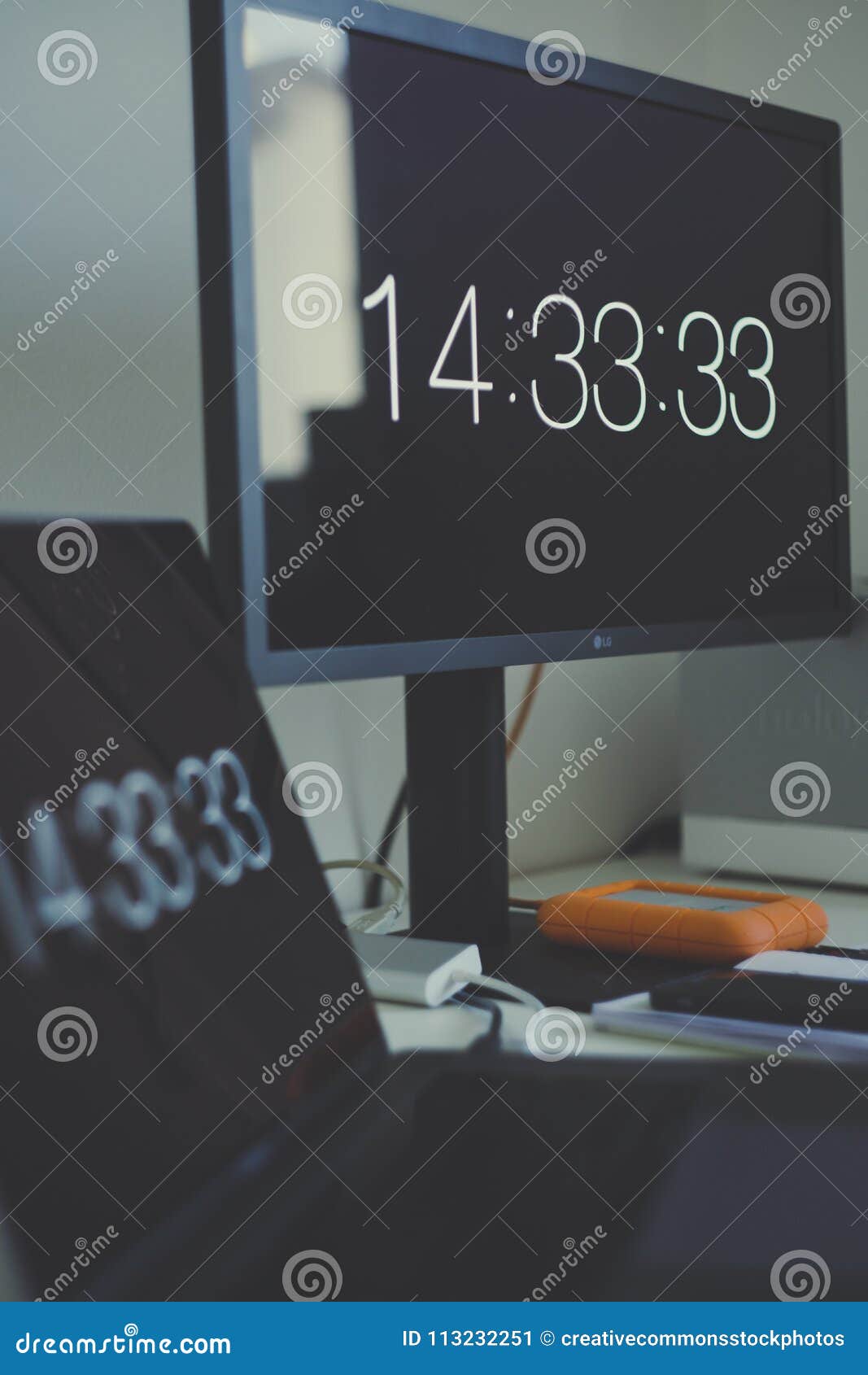 Lg Flat Screen Computer Monitor With 14:33:33 Display Picture. Image ...