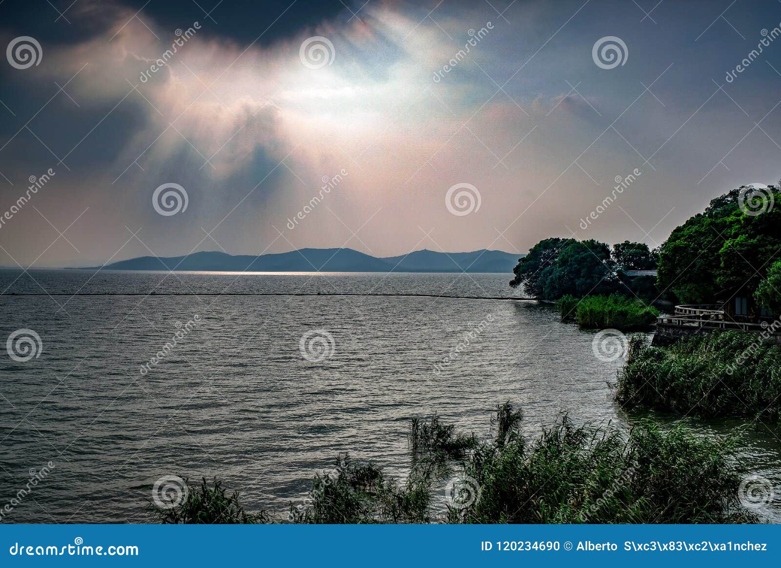 The Li lake in Jiangsu stock photo. Image of background - 120234690