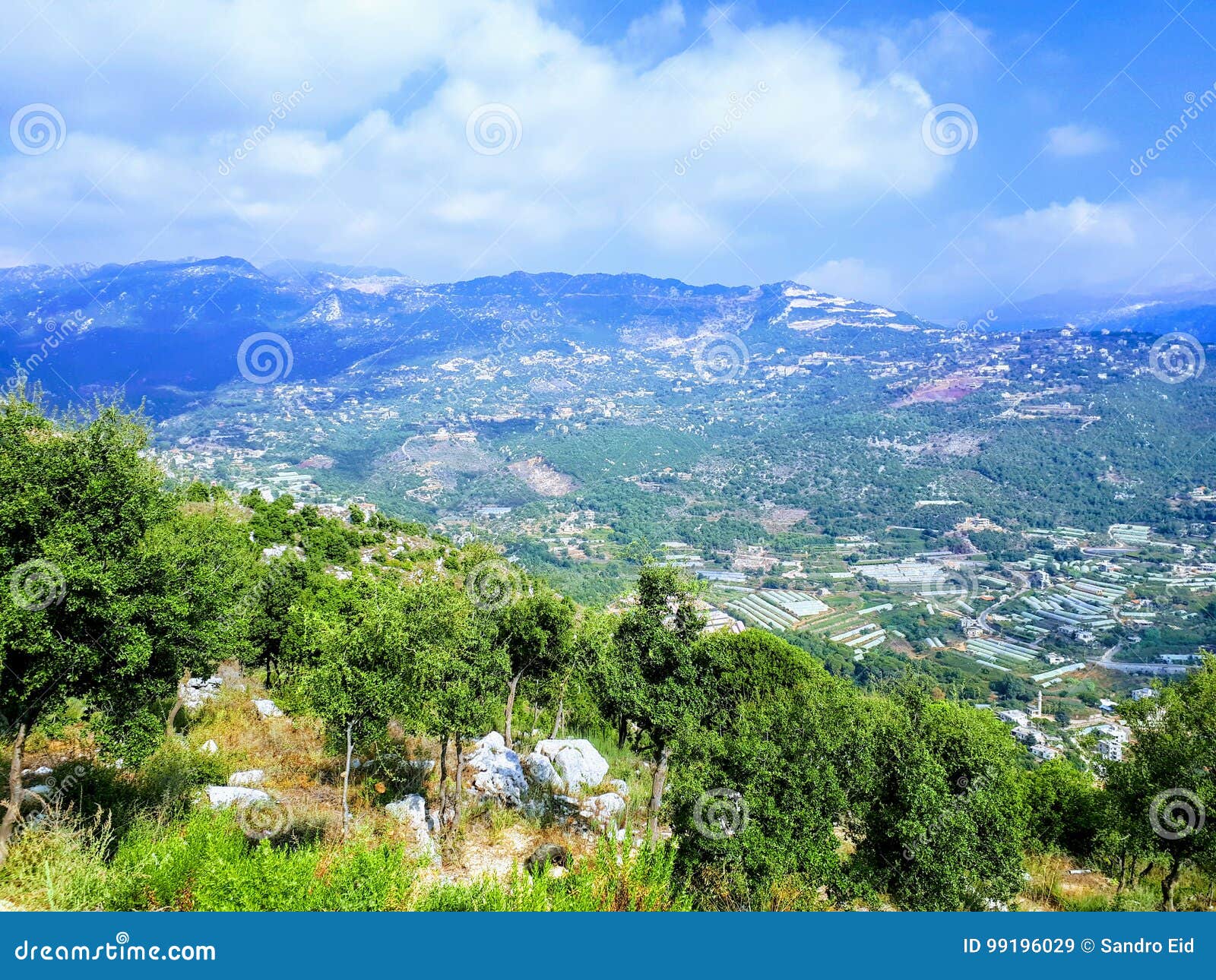 Libanon Mountain View fotografering för bildbyråer. Bild av berg - 99196029