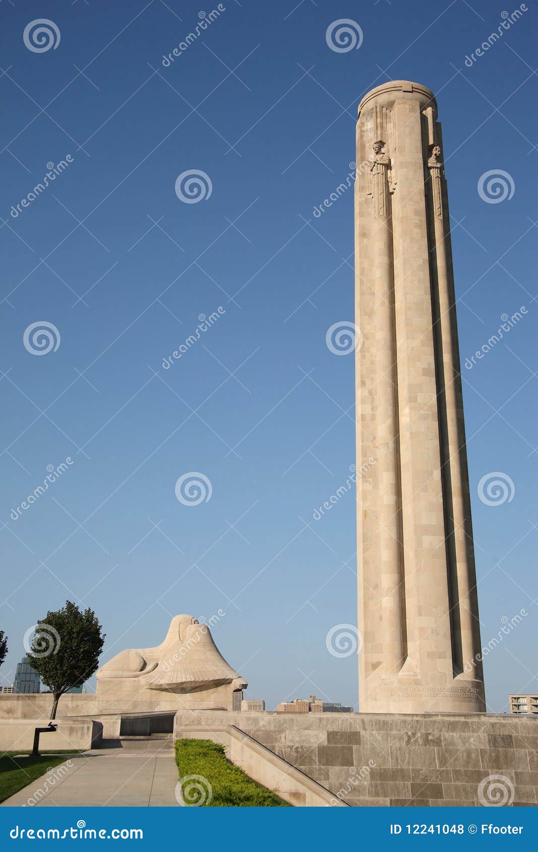 Liberty Memorial - Kansas City Stock Photo - Image of stone, landmark ...