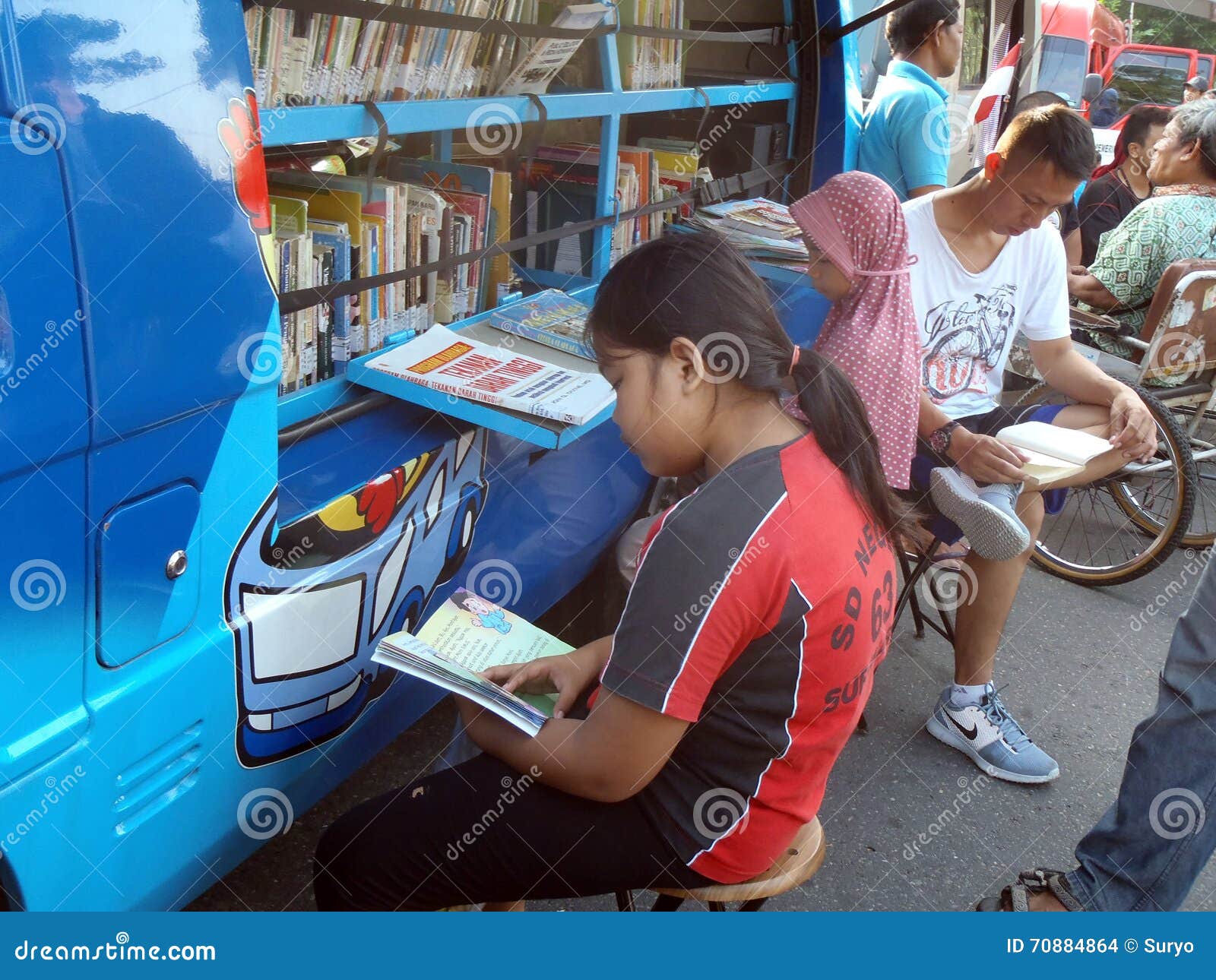 Library car editorial stock image. Image of children - 70884864
