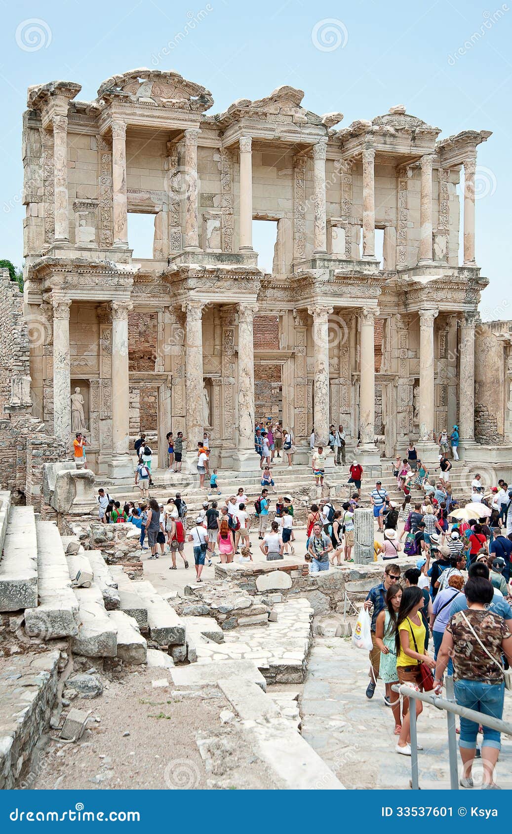 The library of Celsus editorial photo. Image of library - 33537601