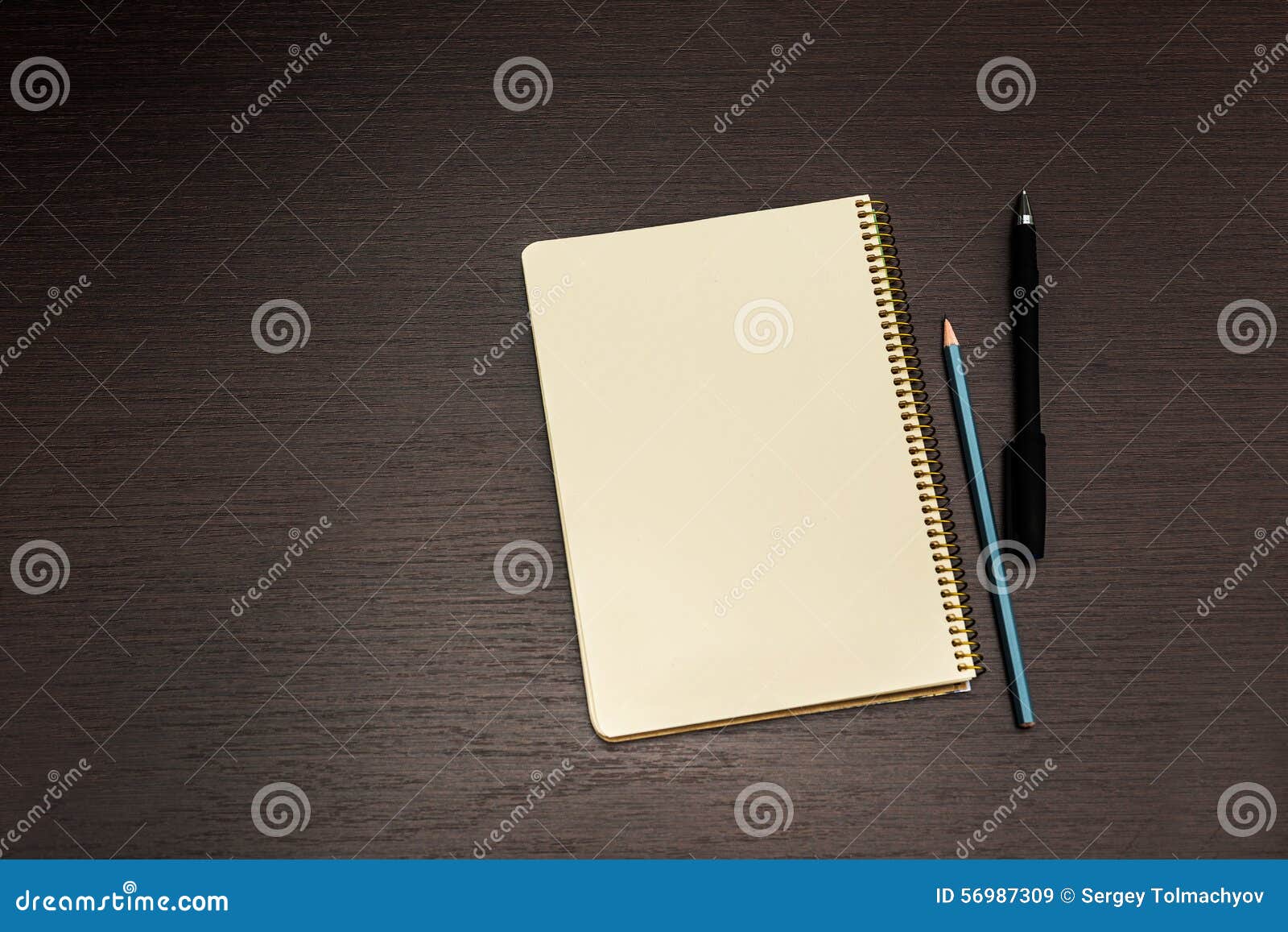 Libreta y pluma imagen de archivo. Imagen de espacio - 56987309