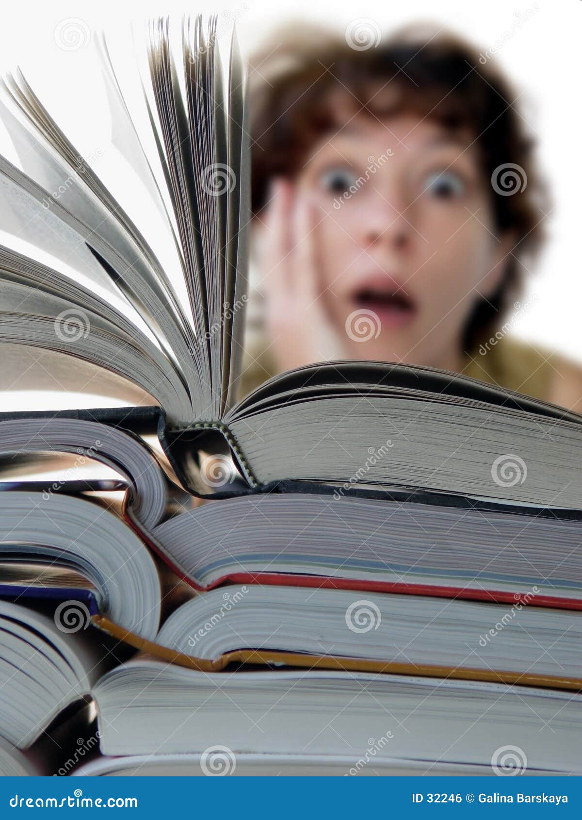 Libros grandes foto de archivo. Imagen de juventud, hembra - 32246