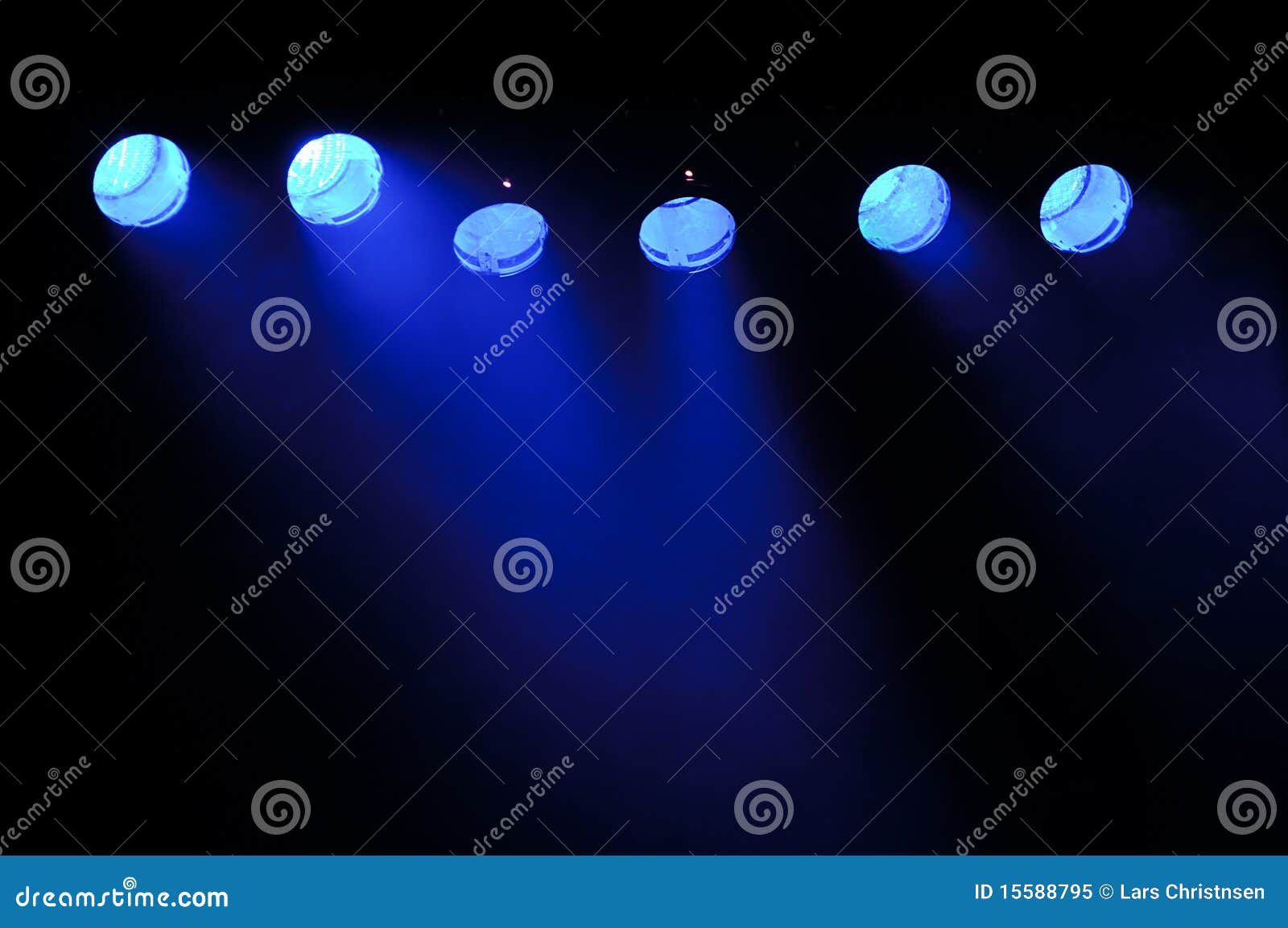 Licht en rook stock afbeelding. Image of vermaak, verfraai - 15588795