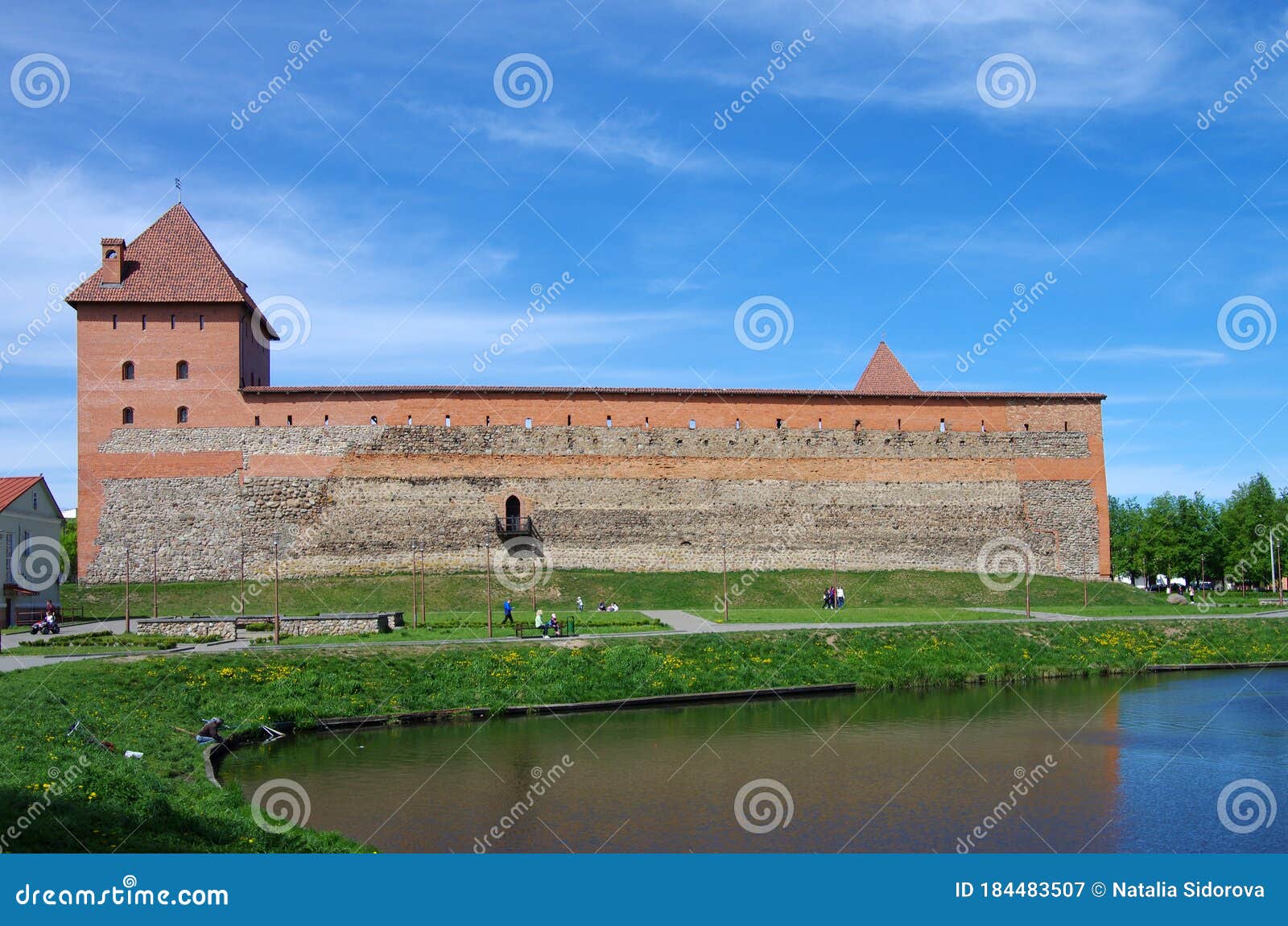 LIDA, BELARUS - May, 2018: Lida Castle on a Sunny Summer Day Editorial ...