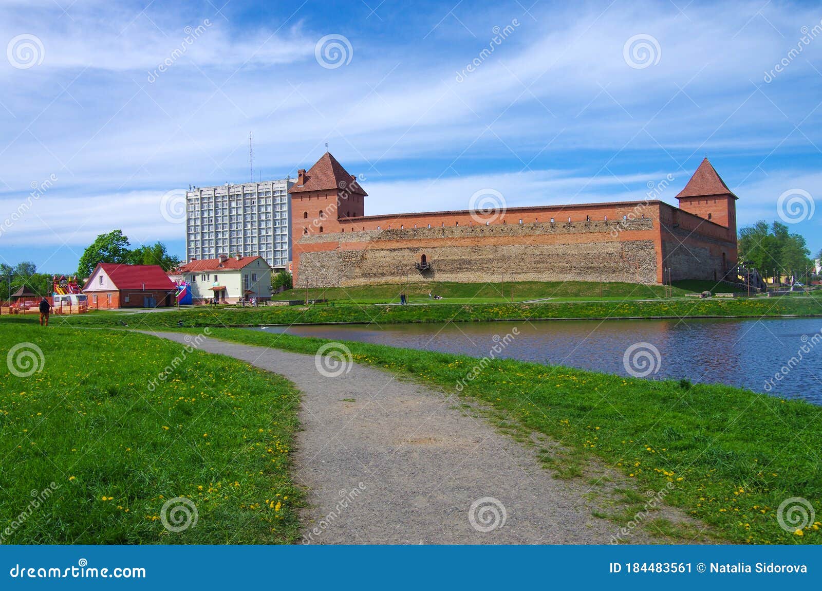LIDA, BELARUS - May, 2018: Lida Castle on a Sunny Summer Day Editorial ...