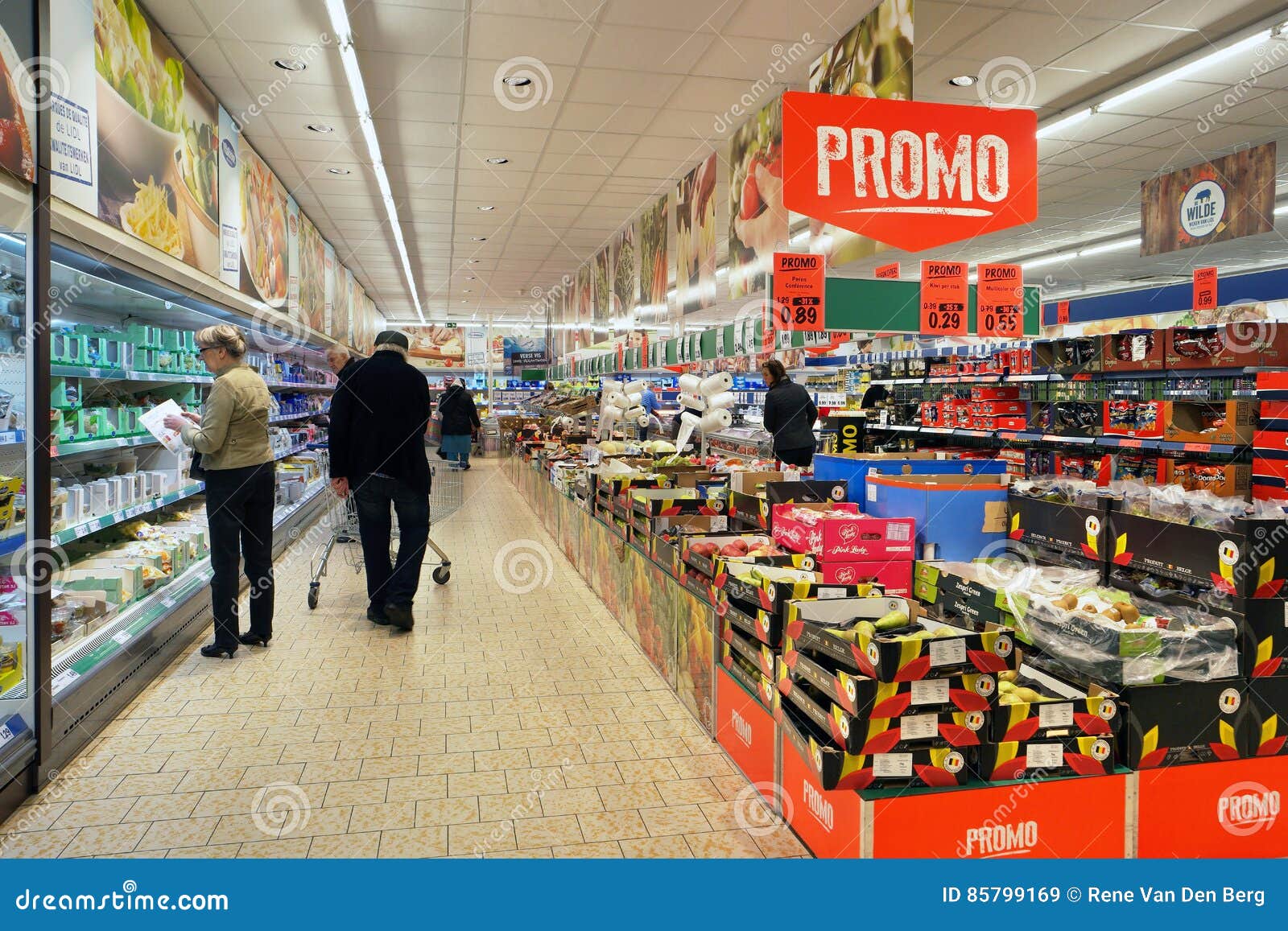 Lidl-Supermarkt nach innen redaktionelles stockbild. Bild von abteilung ...
