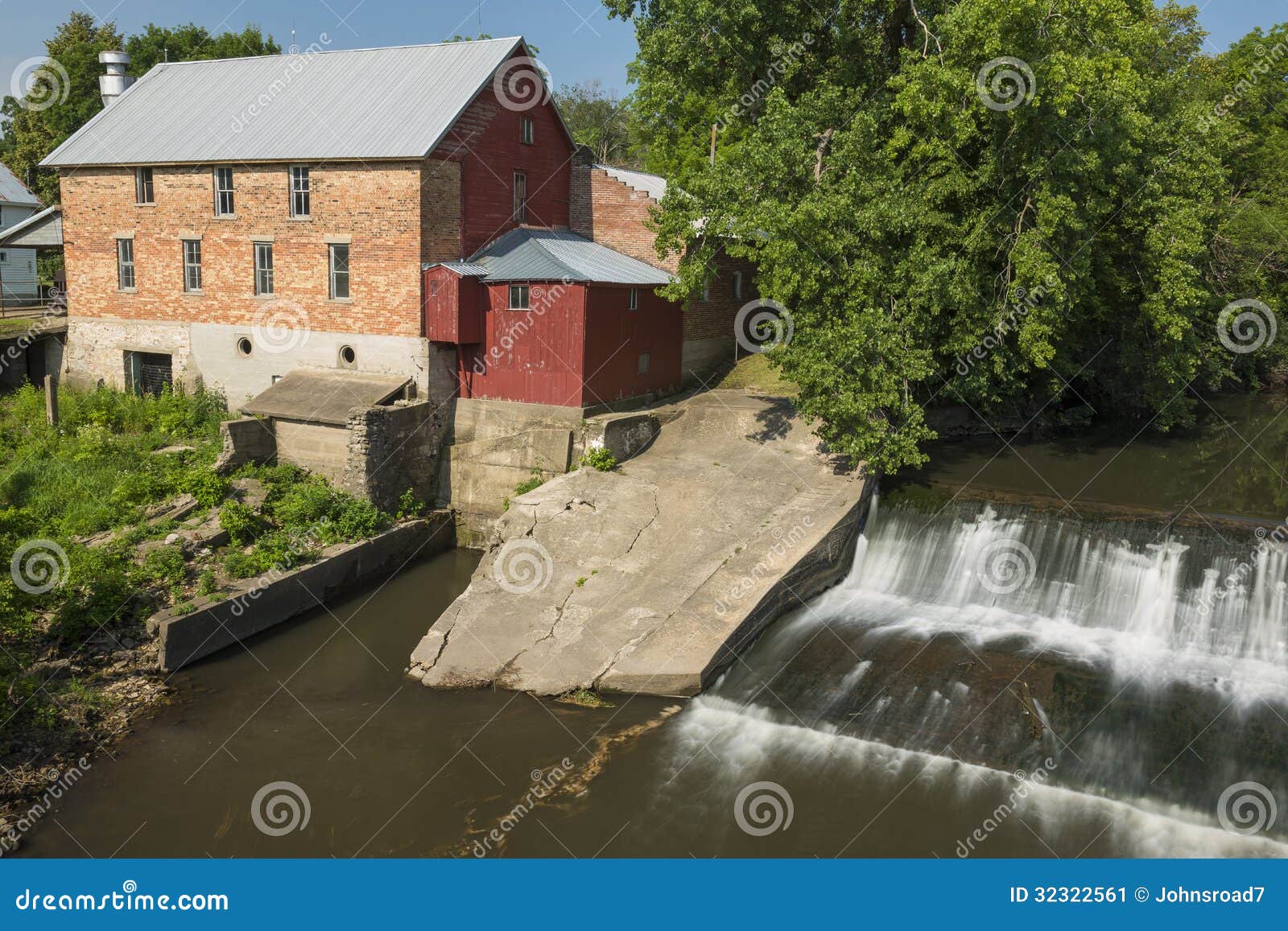 Lidtke Grist Mill stock image. Image of tourism, landscape - 32322561