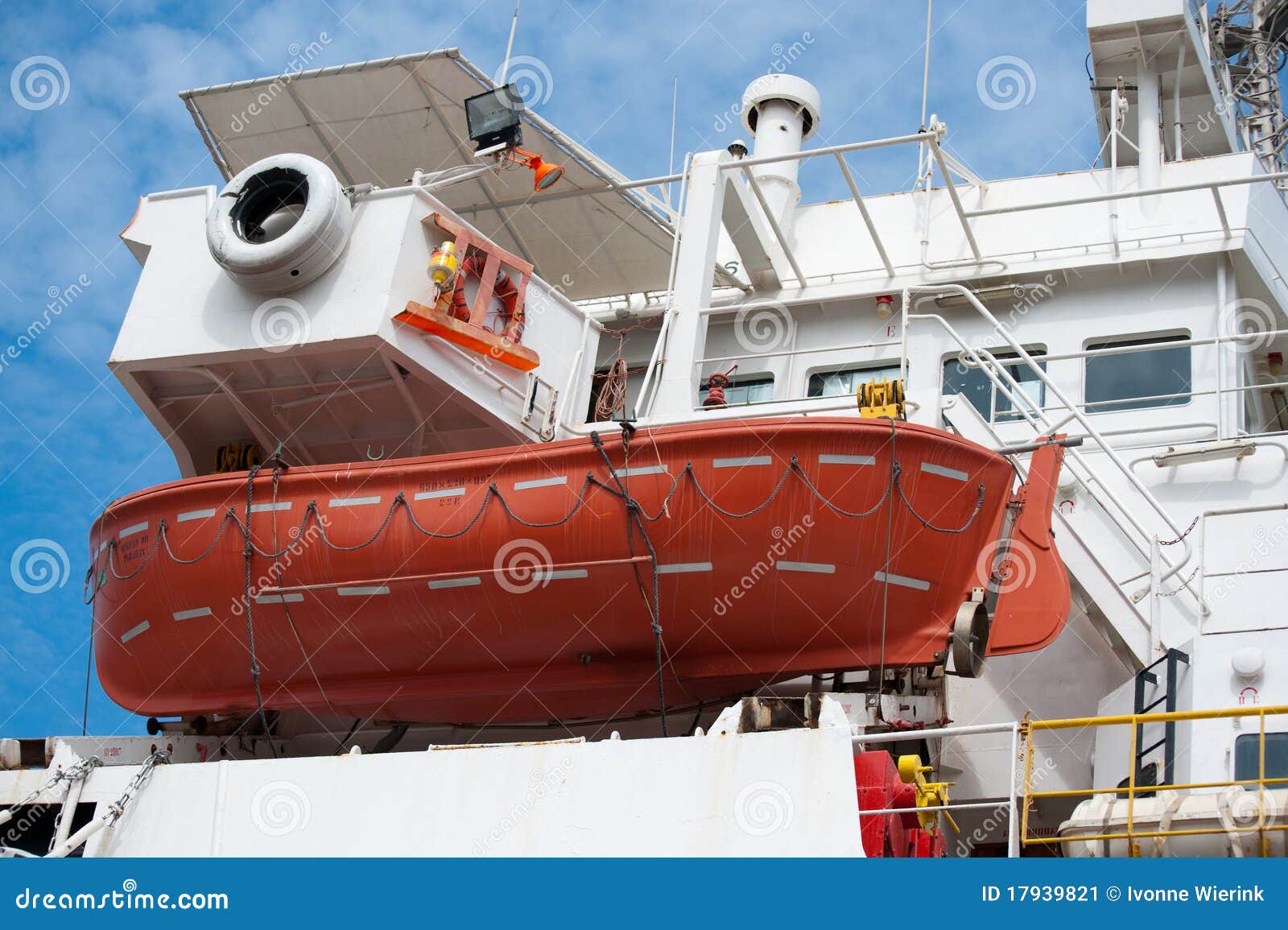 Life Boat at the Cruise Ship Stock Image - Image of safety, life: 17939821
