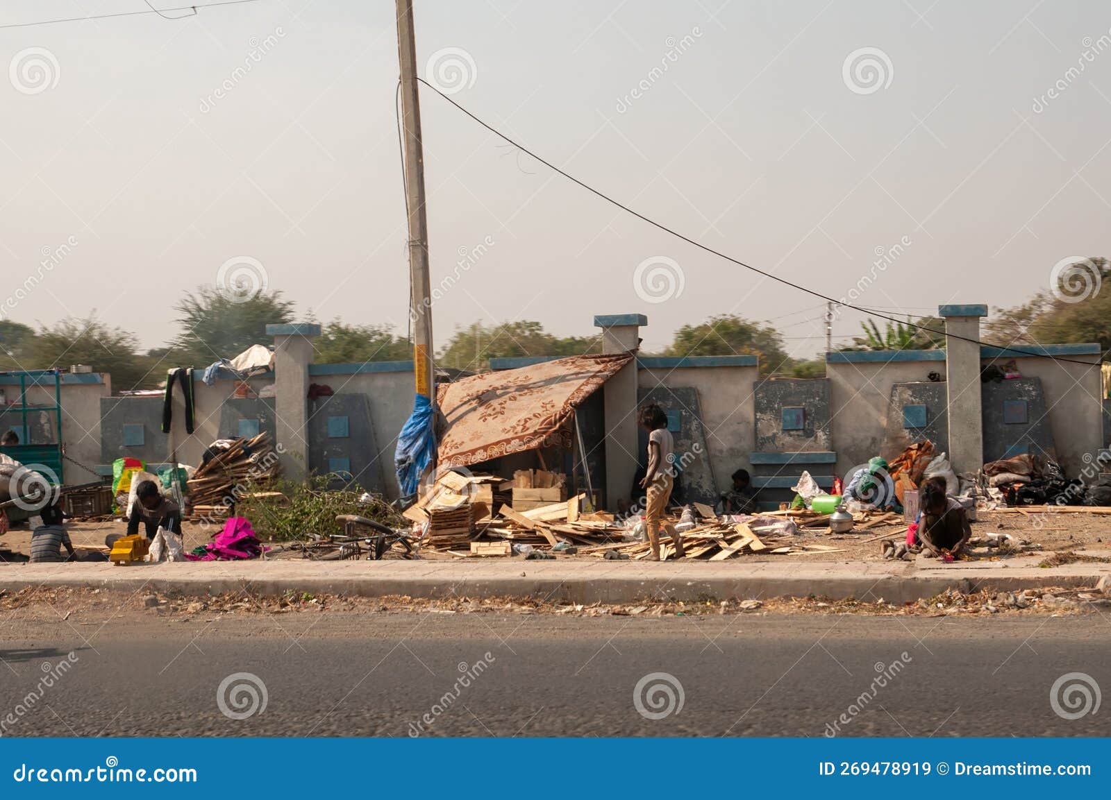 The Life of Poor People in a Slum, India Editorial Stock Image - Image ...