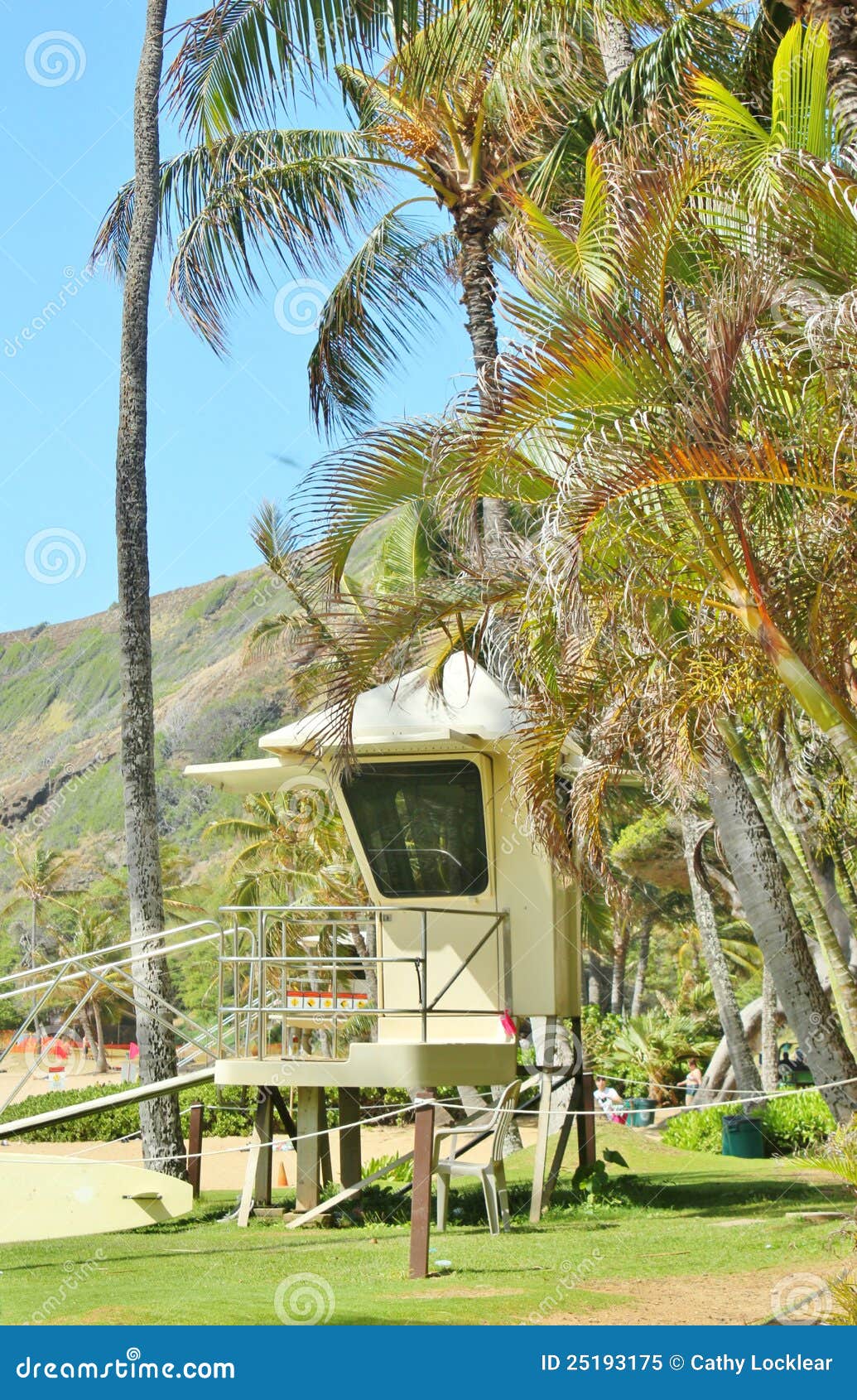 Lifeguard shack 2 stock image. Image of coastline, beach - 25193175