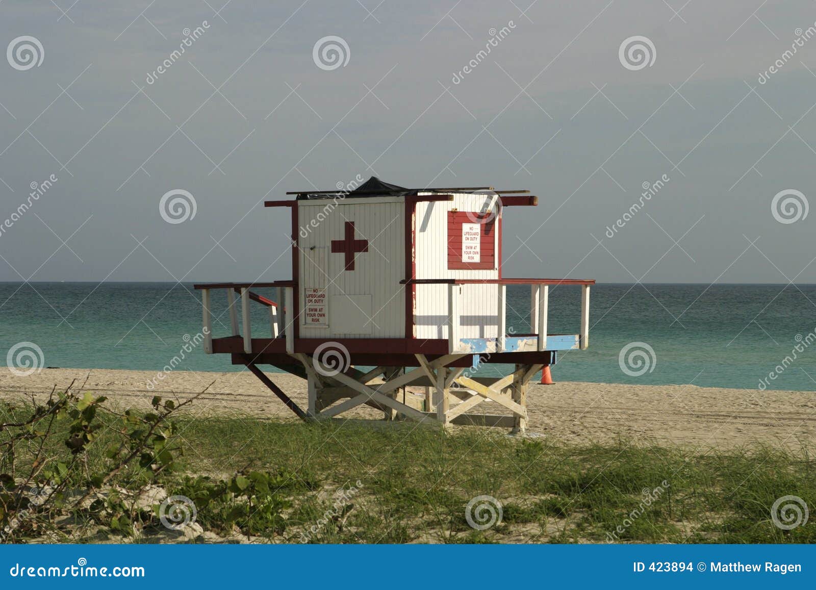 Lifeguard Tower with Ocean View Stock Photo - Image of ocean, shack: 423894