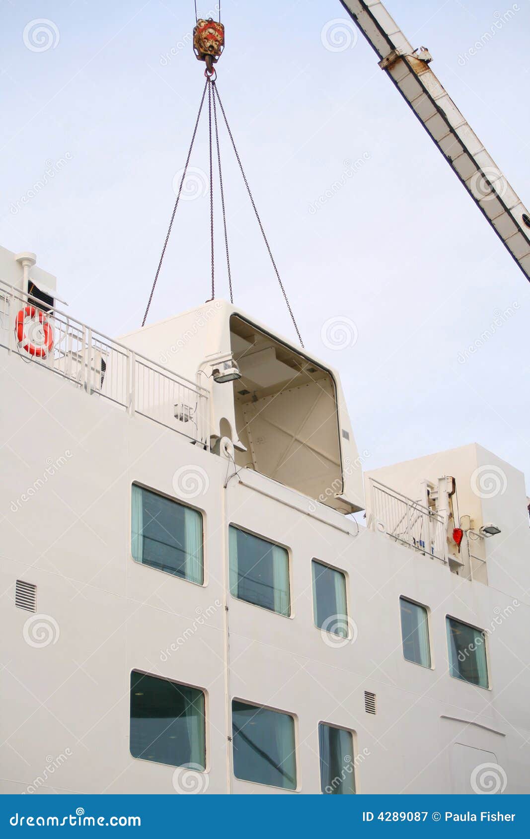 Lifting Picture. Image: 4289087