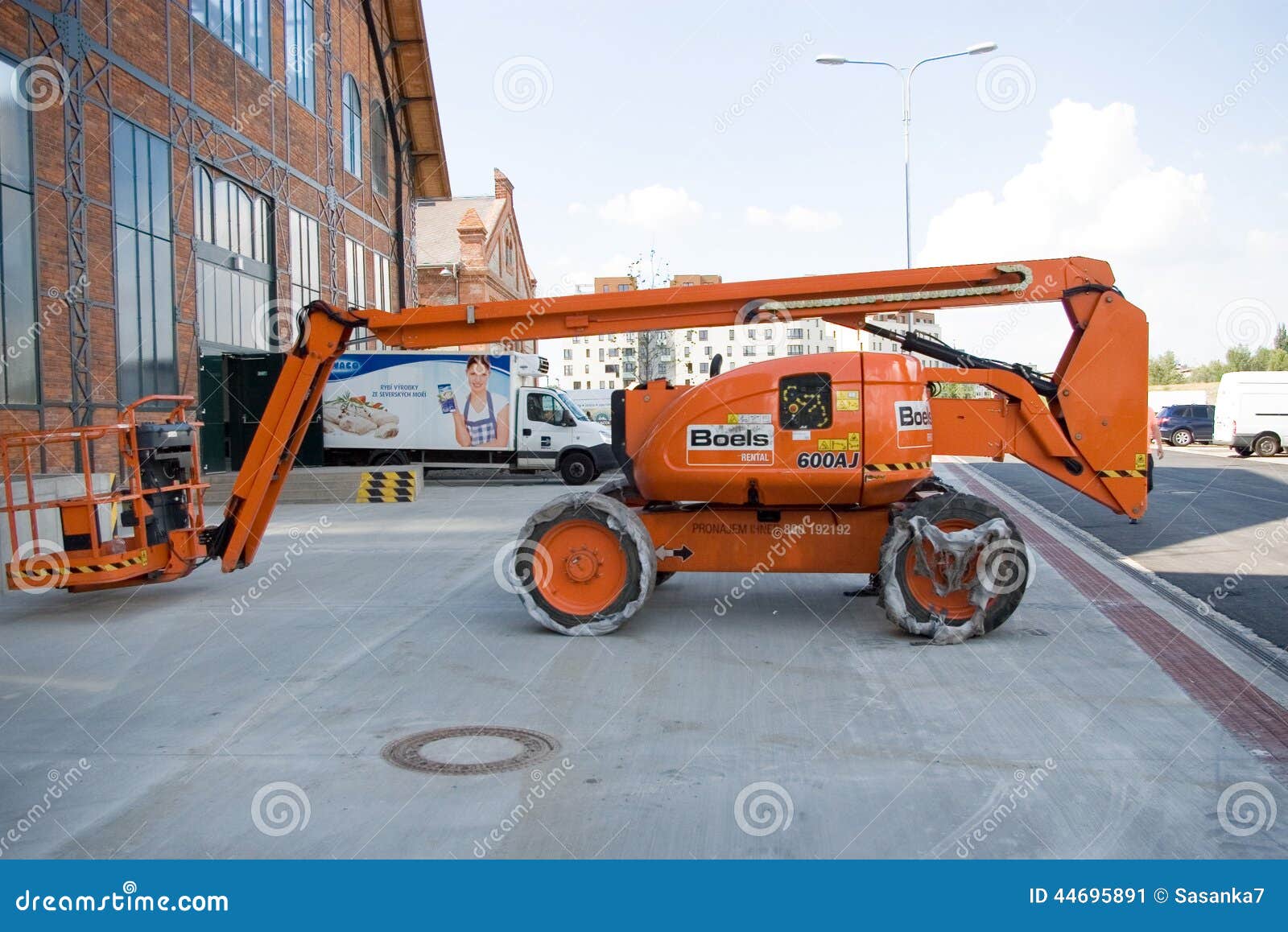 Lifting platform editorial photo. Image of build, site - 44695891