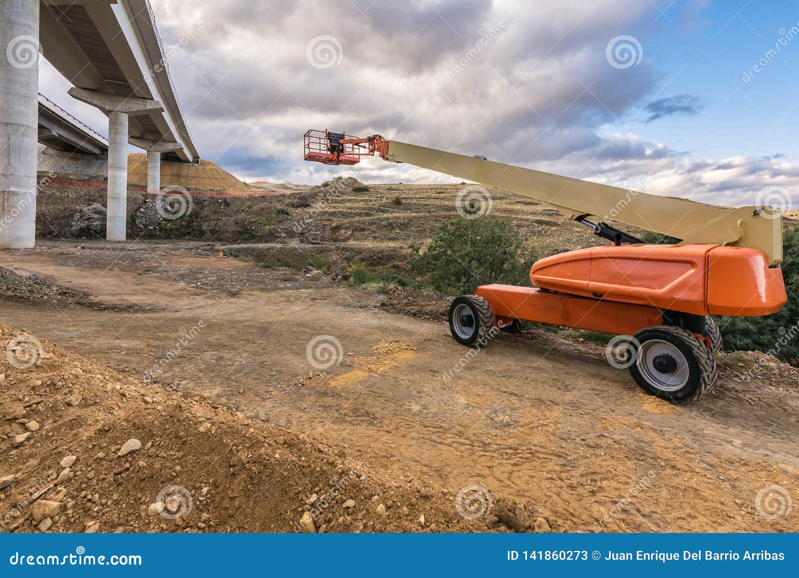 Lifting Platform in the Construction and Repair of a Highway Bridge ...