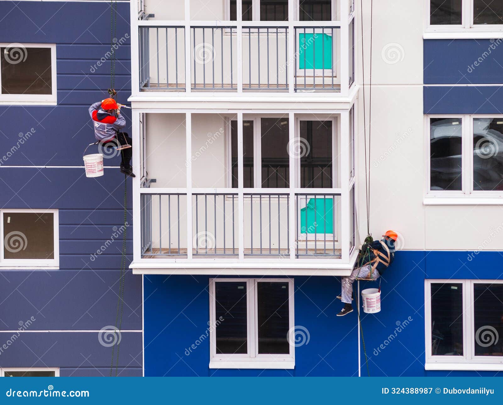 Lifting Platform for Construction Workers Working on the Facade of a ...