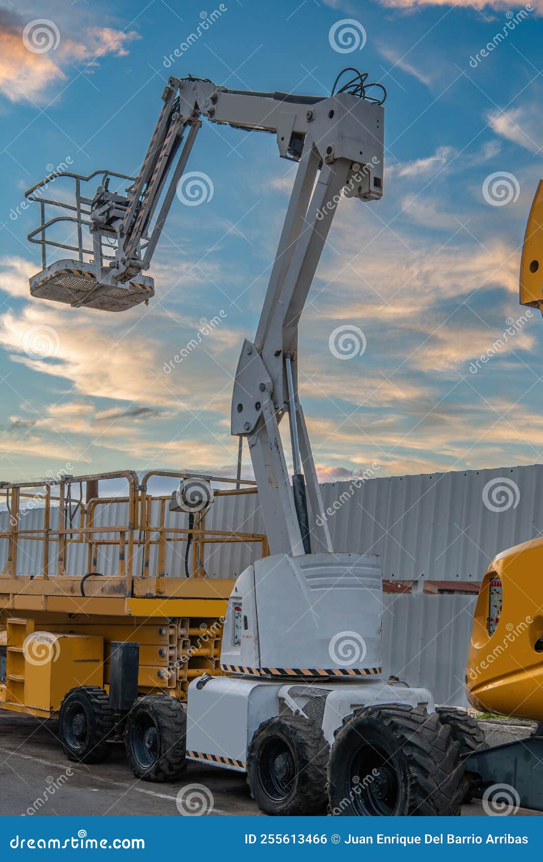 Lifting Platforms for Construction, Useful Machinery for the ...