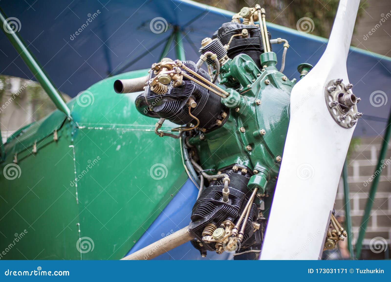 Light Aircraft Propeller Engine Side View Stock Image - Image of ...