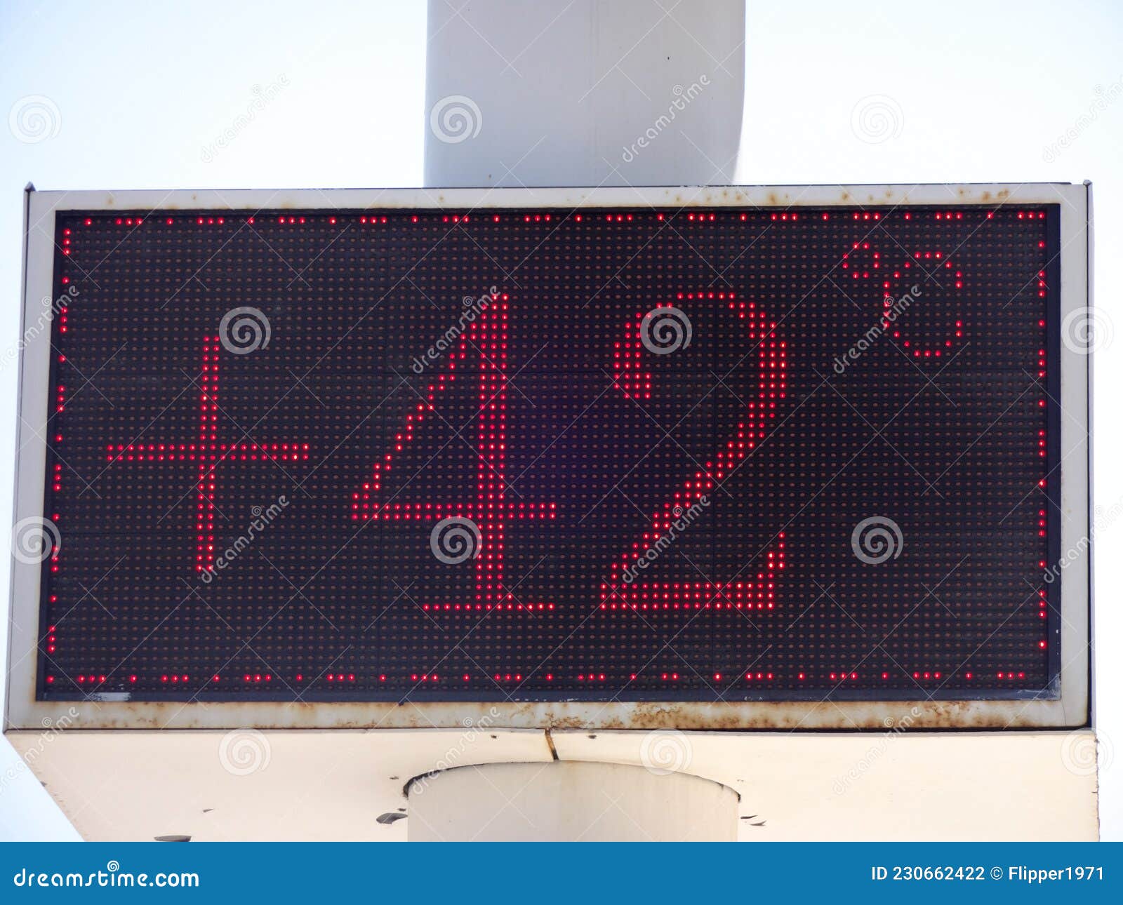 The Light Board Shows the Air Temperature 42 Degrees Celsius Stock ...