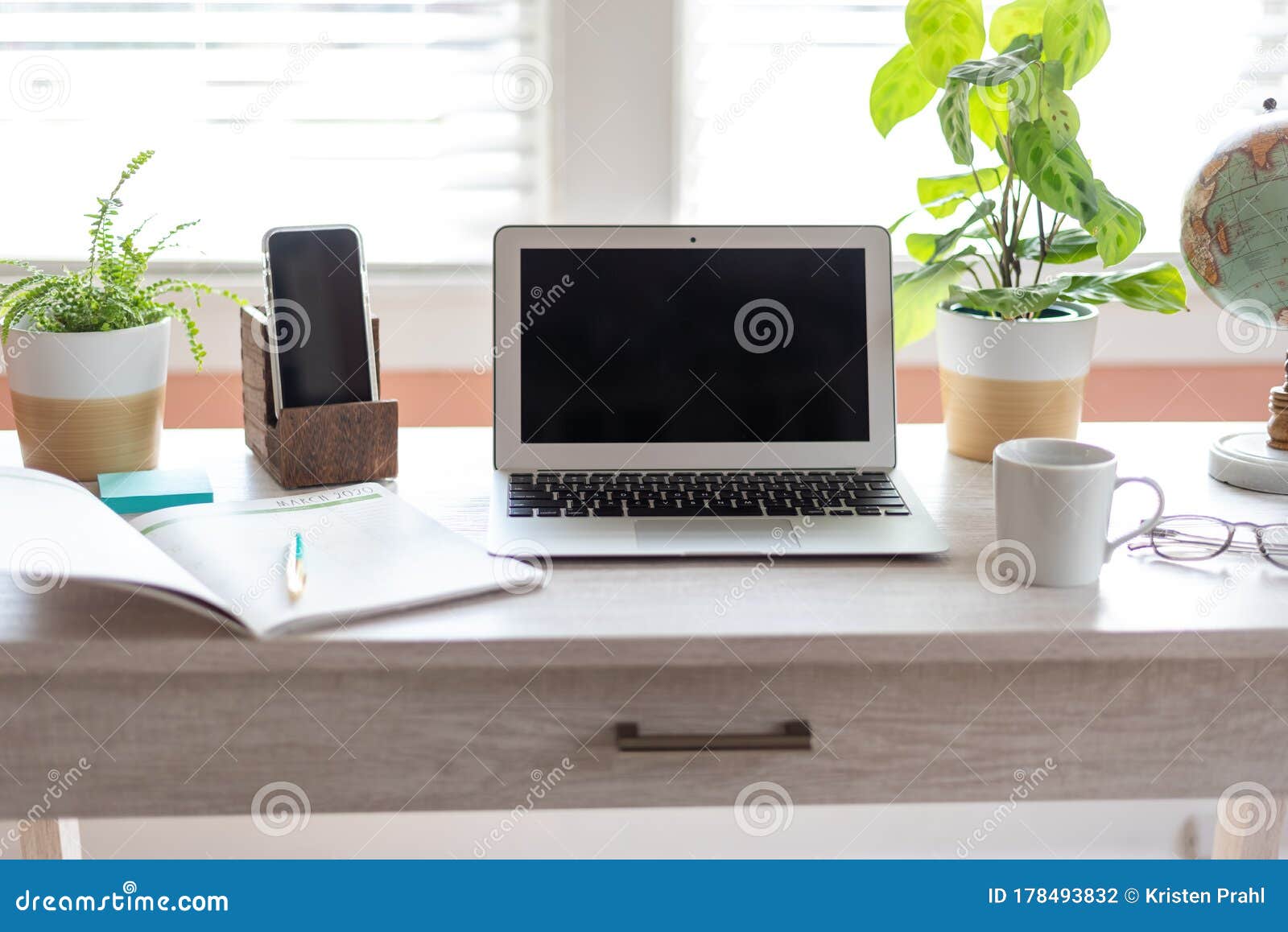 Light and Bright Modern Desk Stock Photo - Image of closeup, table ...