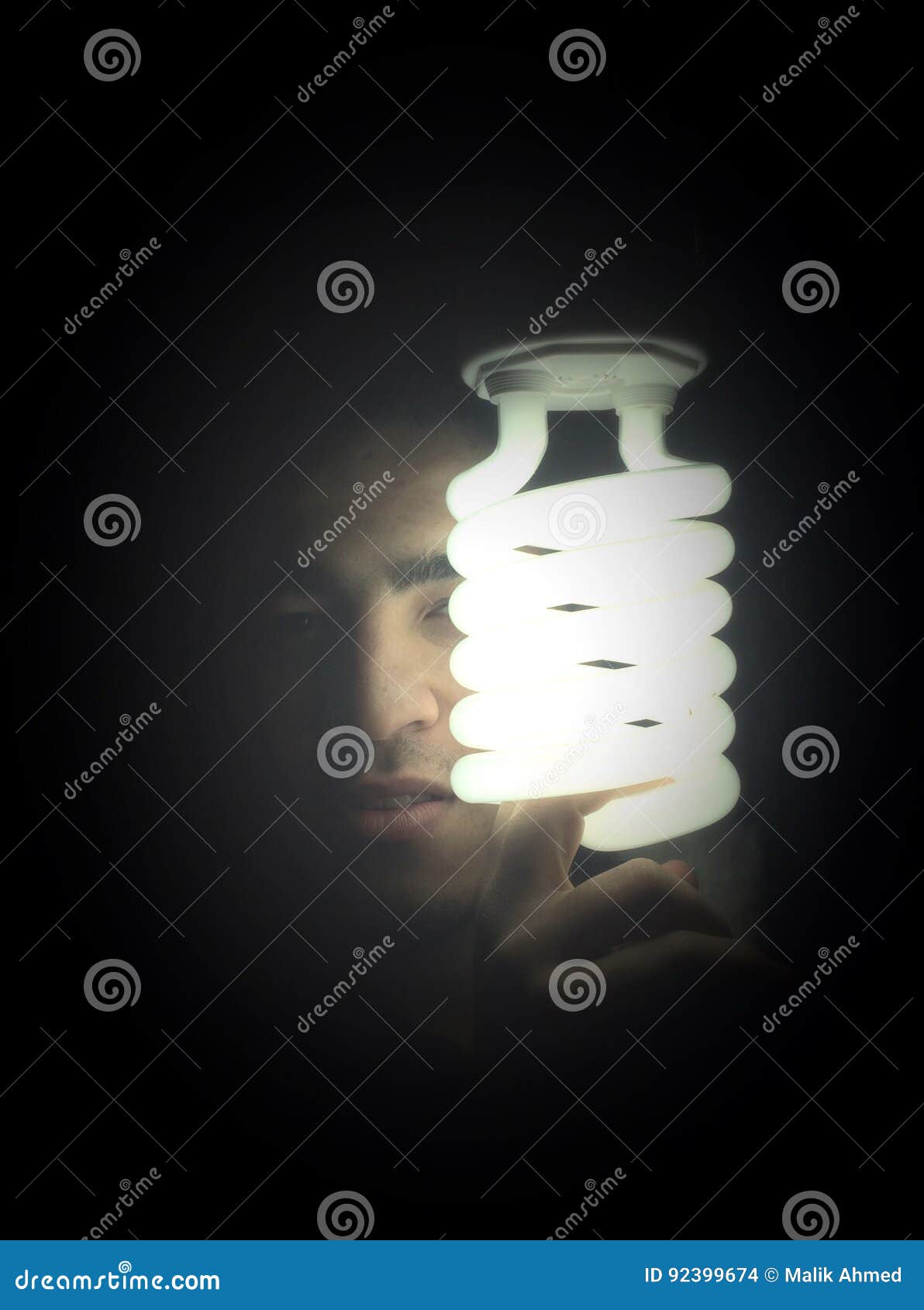 Light bulb editorial stock image. Image of light, dark - 92399674
