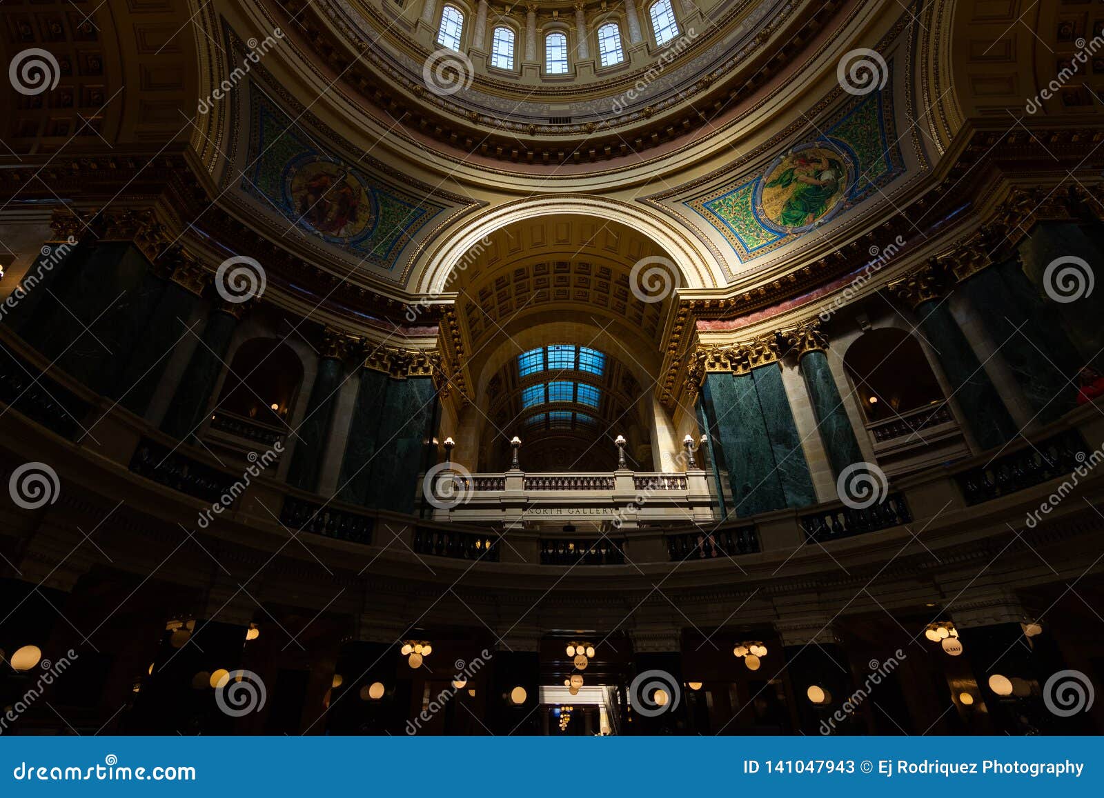 Rotunda Light Beams Stock Image | CartoonDealer.com #14355859