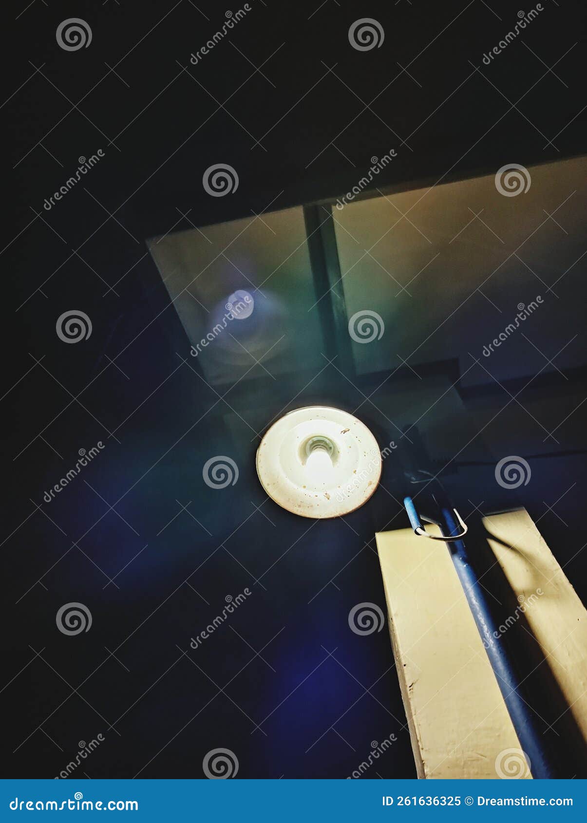 A Light that Illuminates the Dark Night Stock Image - Image of lamp ...