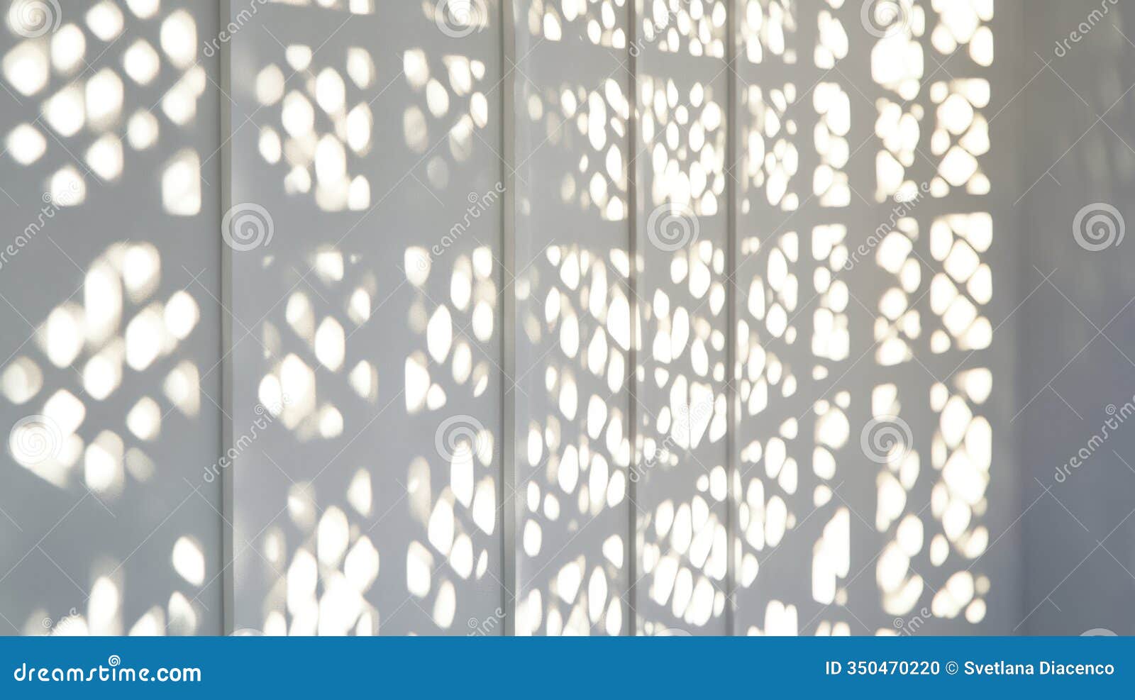 Light through Lattice Creating Sharp Patterns, Contrast and Simplicity ...