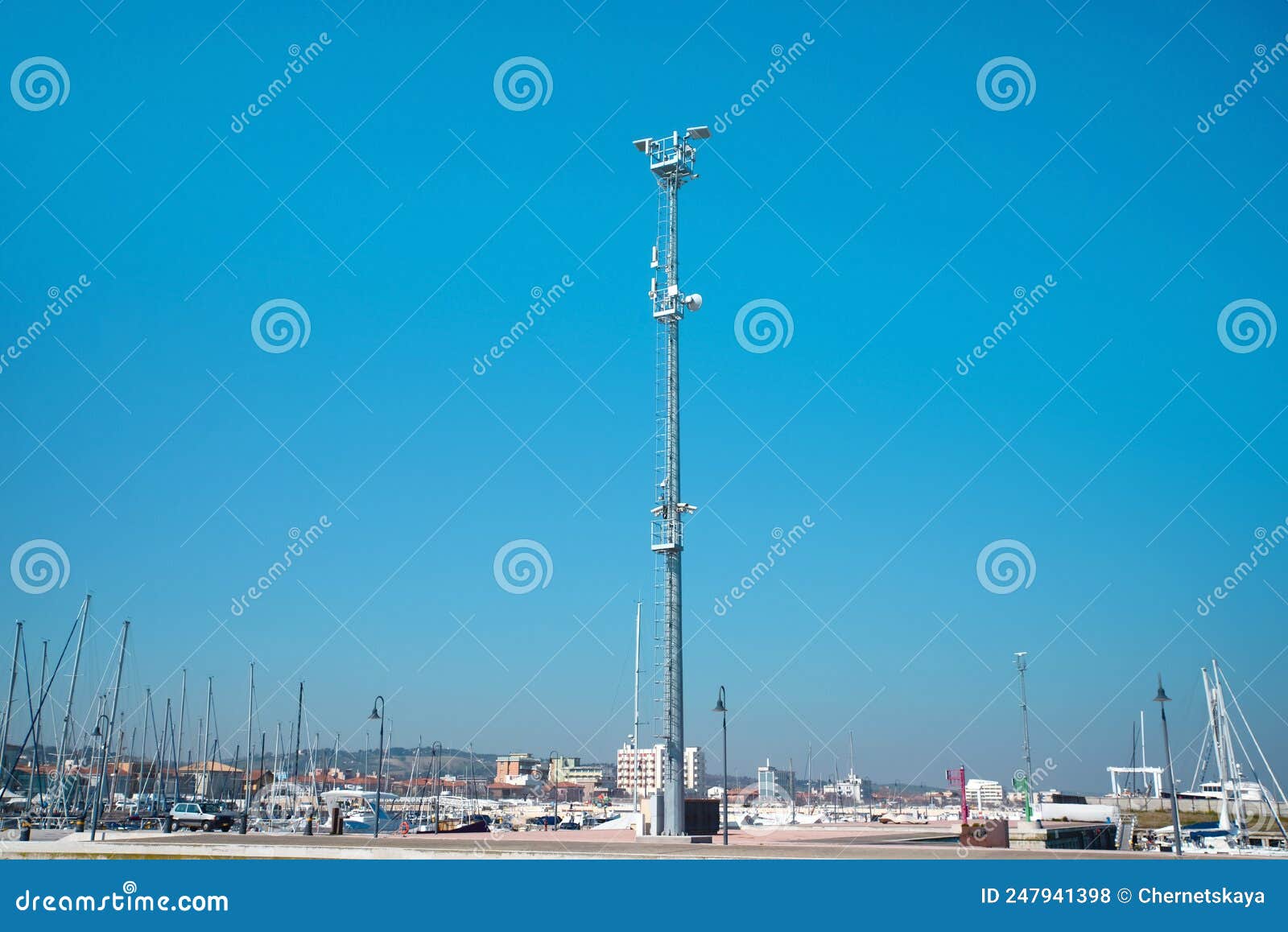 Light Mast with CCTV and Cellular Communication System on Pier Stock ...