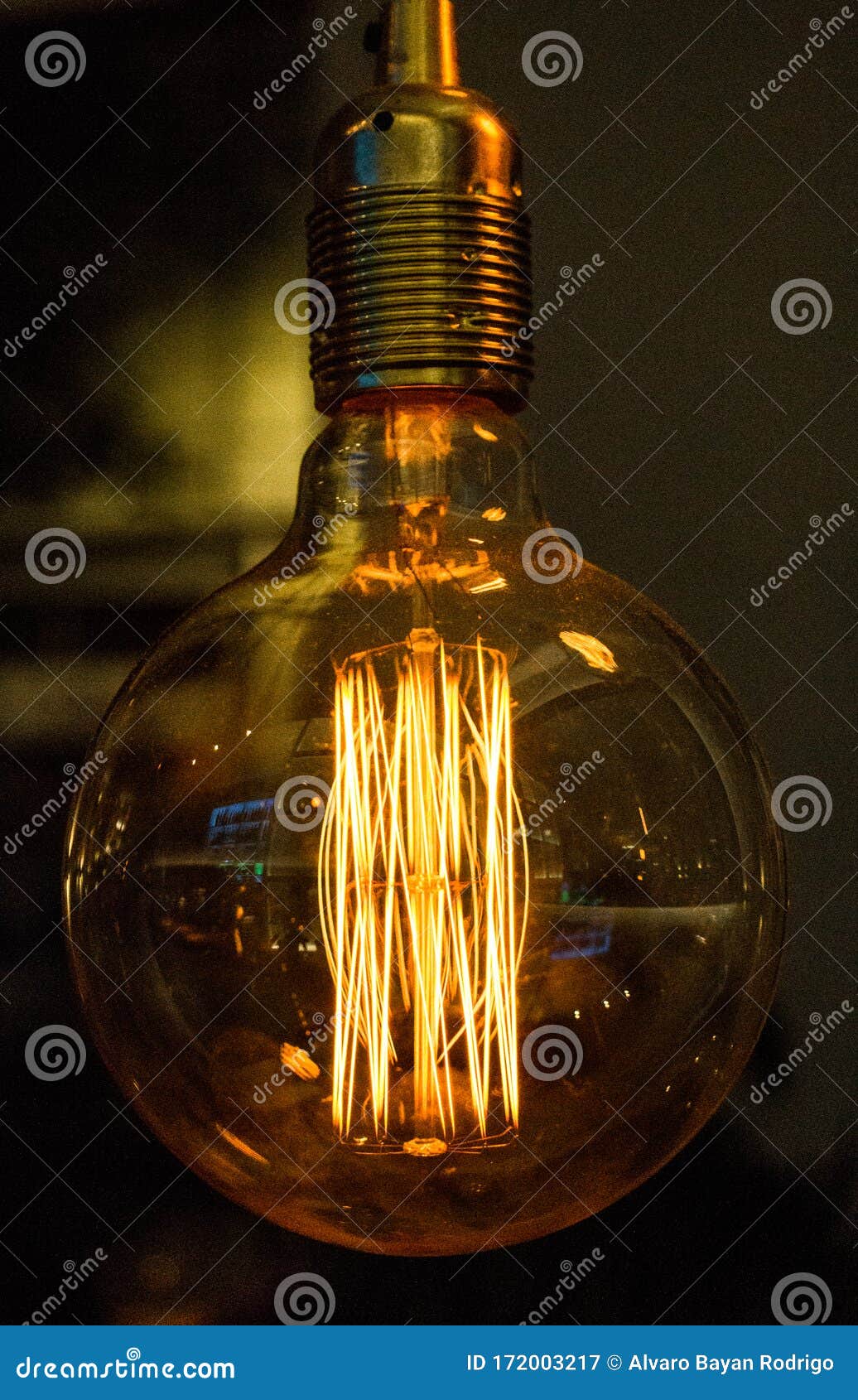 Light Rays Coming from a Bulb Stock Image - Image of bulb, light: 172003217