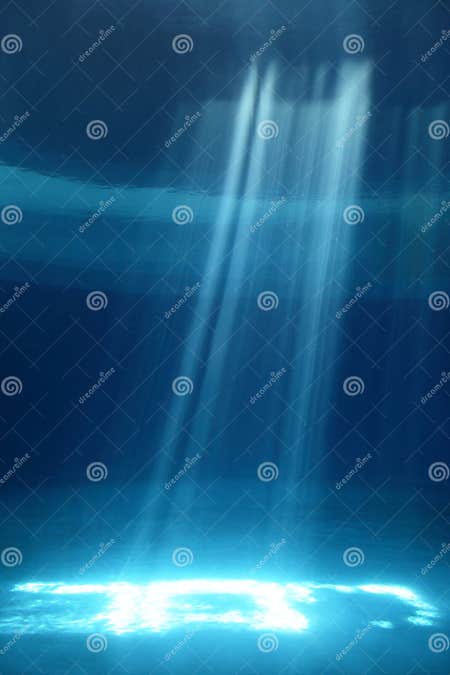 Light Rays Shining through Water Stock Photo - Image of sunbeams ...
