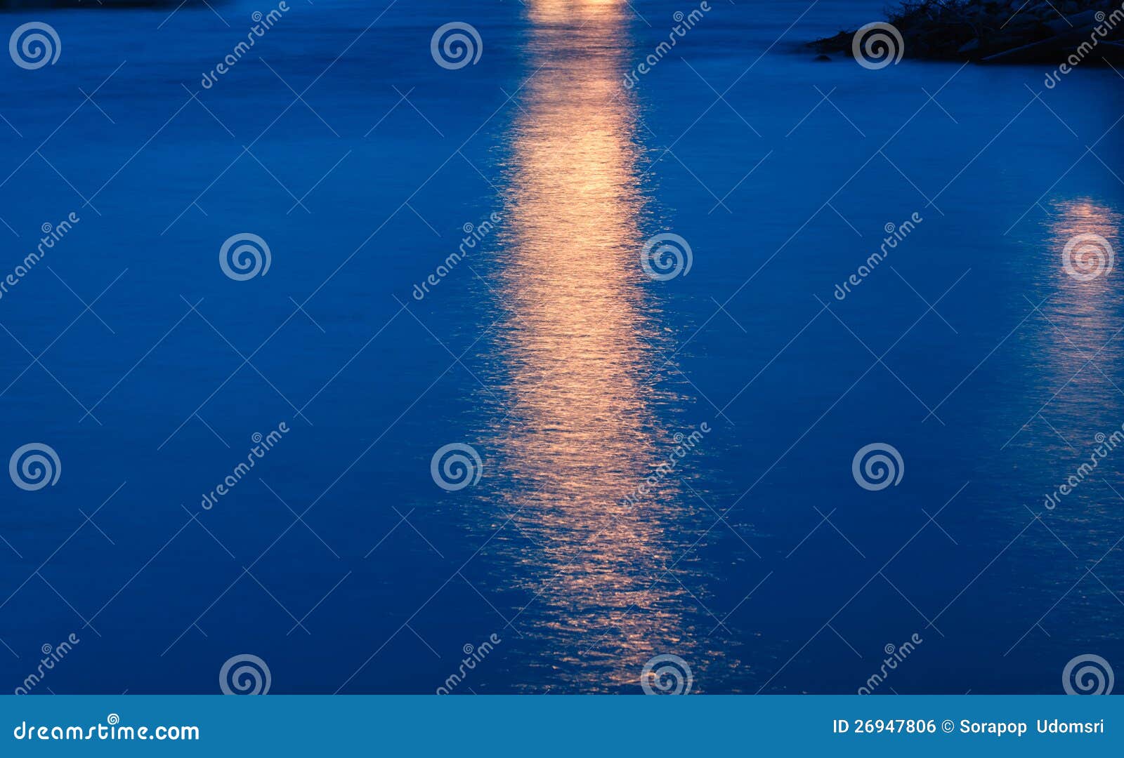Light Reflection on the Water Stock Photo - Image of scene, horizontal ...