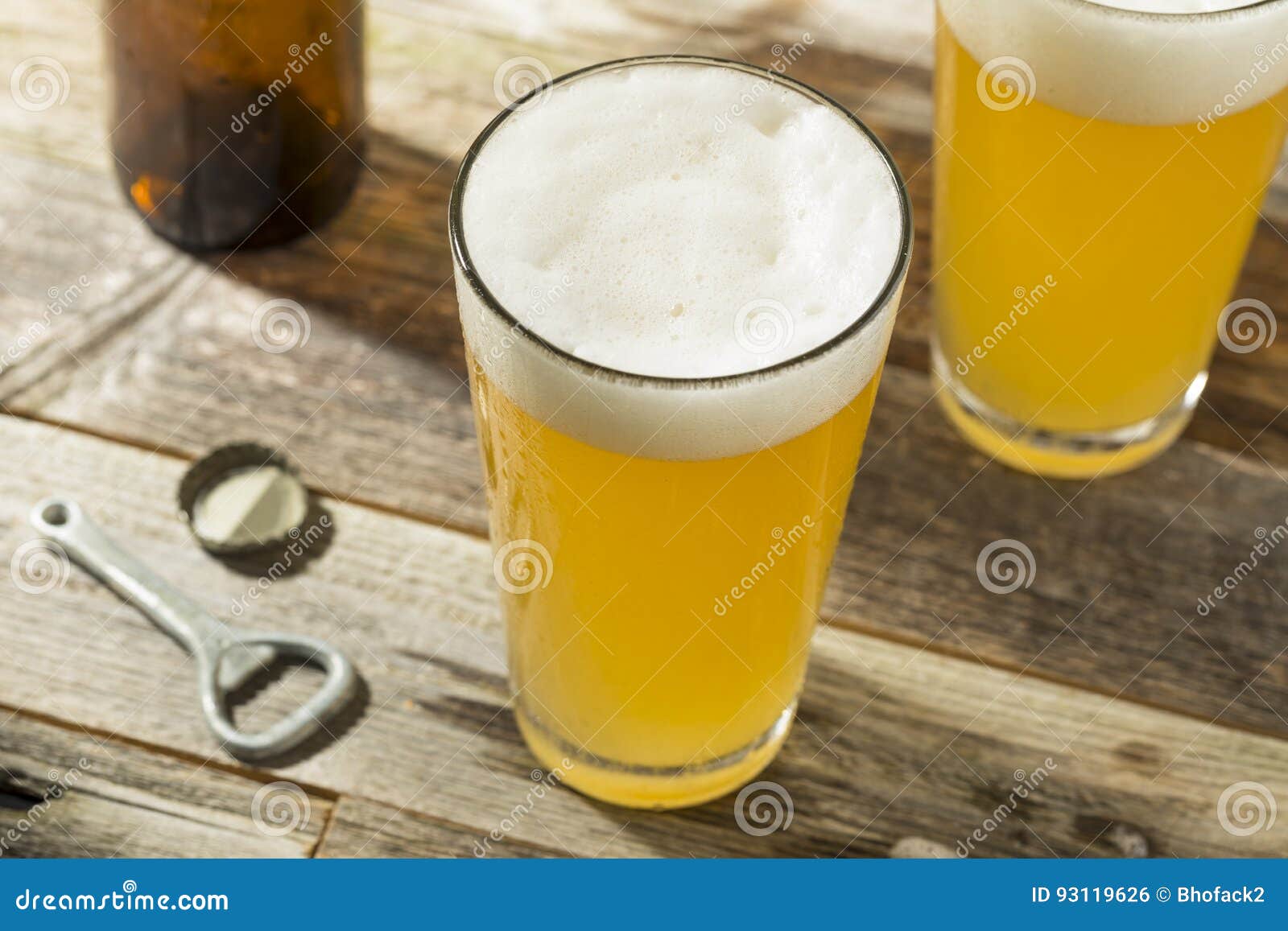 Light Refreshing Summer Craft Beer Stock Photo - Image of frosty ...