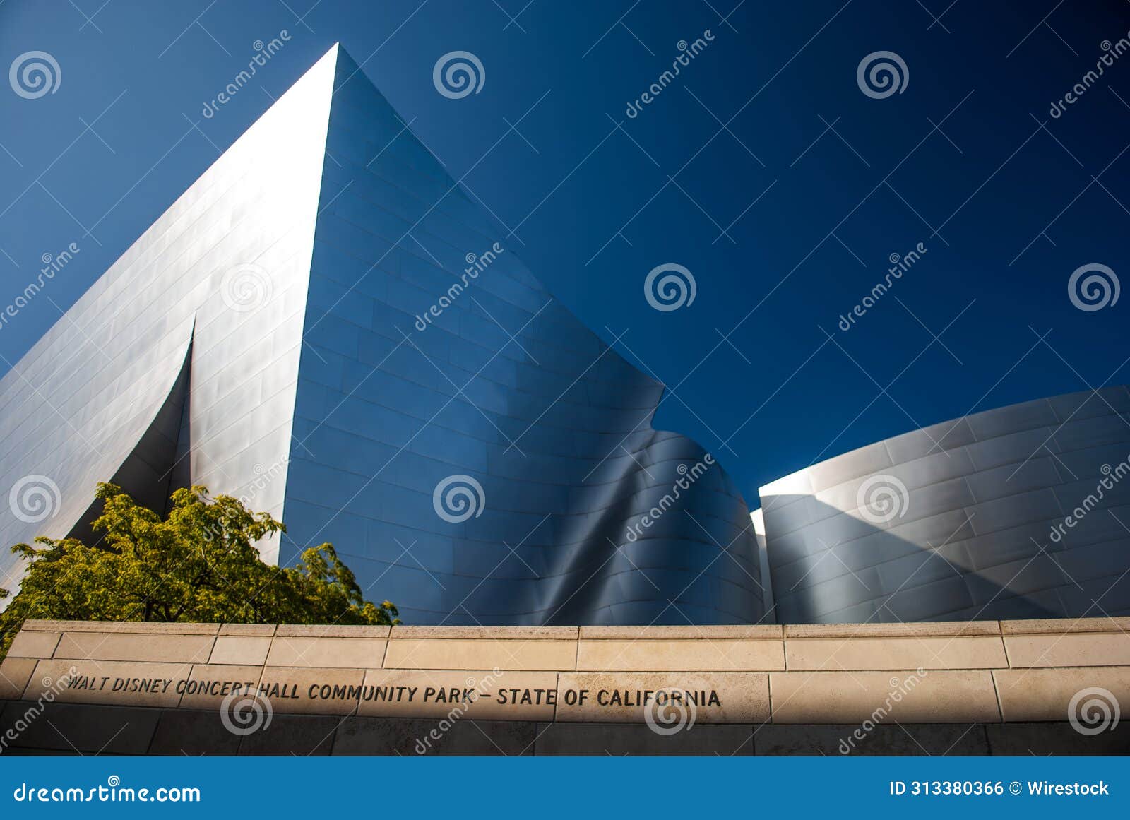 Light and Shadow of the Exterior of a Building Structure Editorial ...