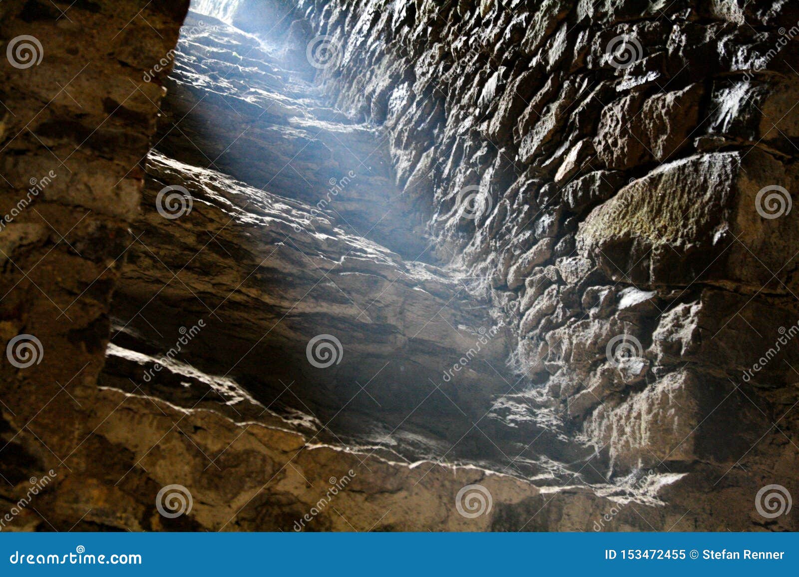Light shaft castle dungeon stock image. Image of shines - 153472455
