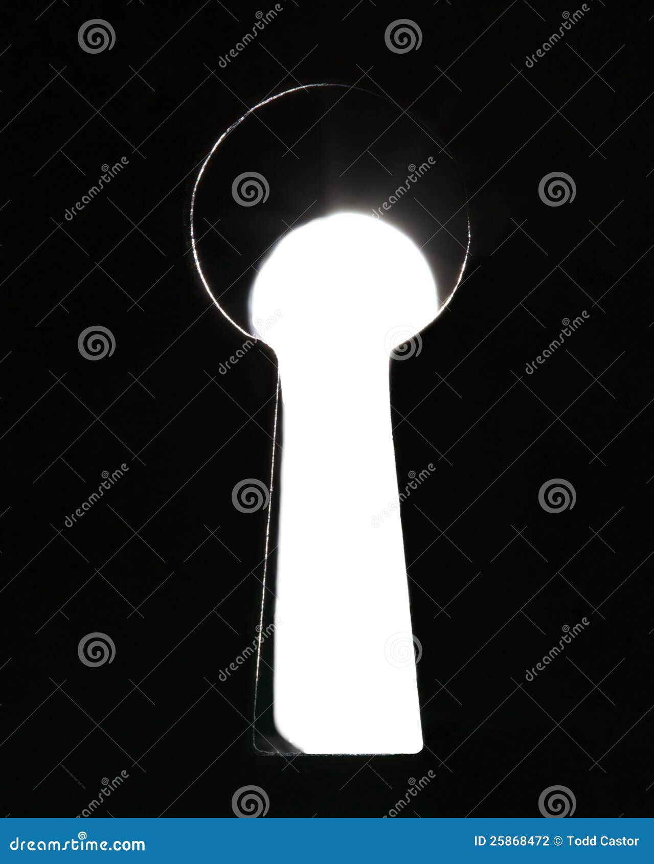 Light Shining through Old Skeleton Keyhole Stock Photo - Image of ...