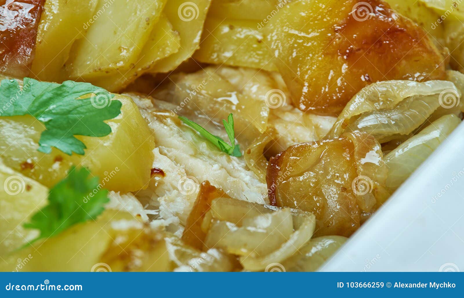 Light Smoked Haddock Fish Pie Stock Image - Image of golden, green ...