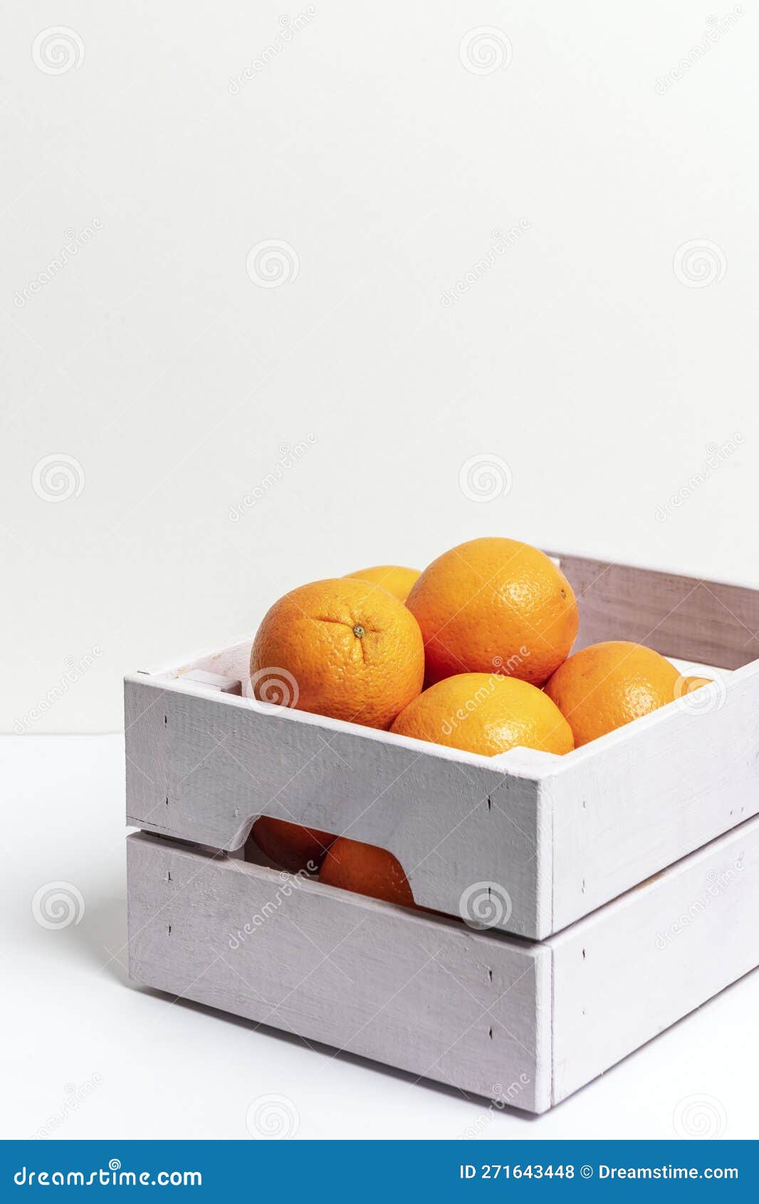 Light Wooden Fruit Box Full of Oranges for Making Juice Stock Photo ...