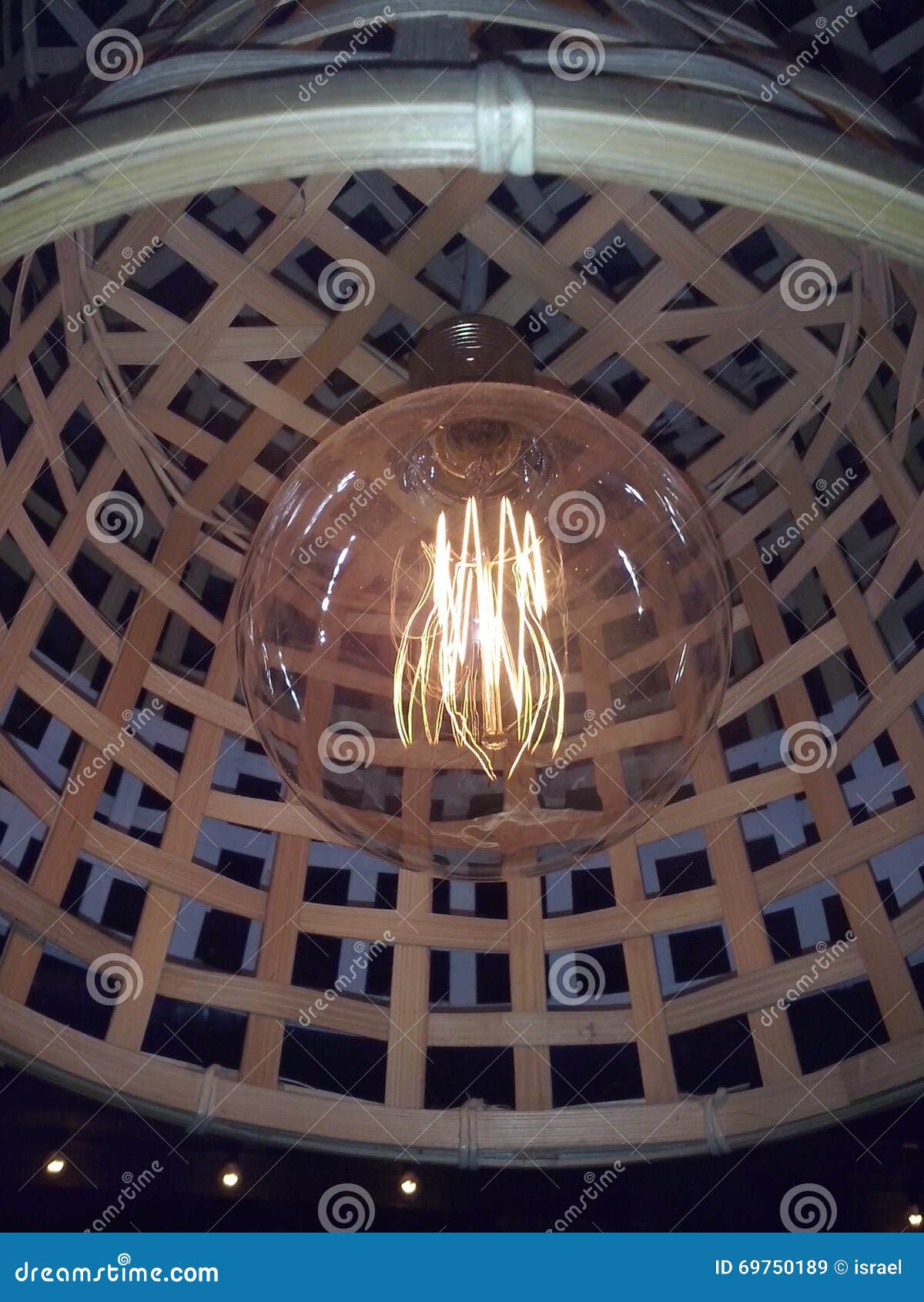 Lightful imagen de archivo editorial. Imagen de reservado - 69750189