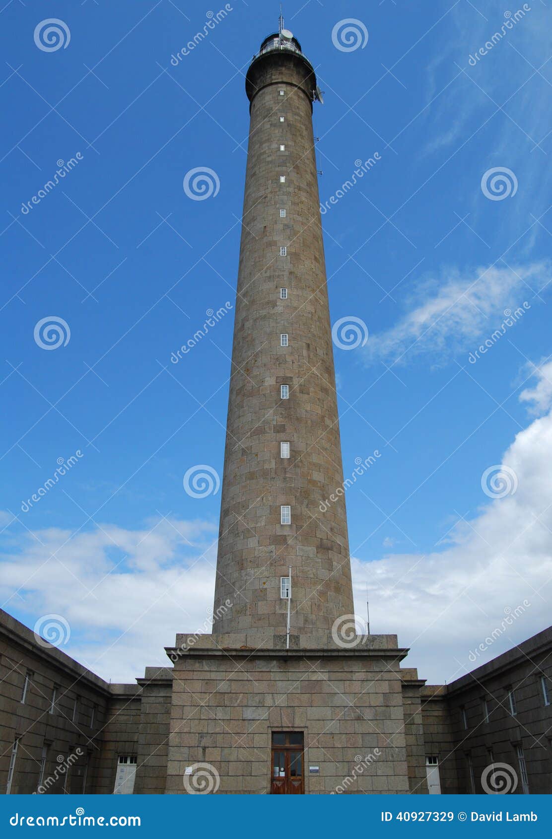 Lighthouse at Barfleur stock image. Image of guide, ship - 40927329