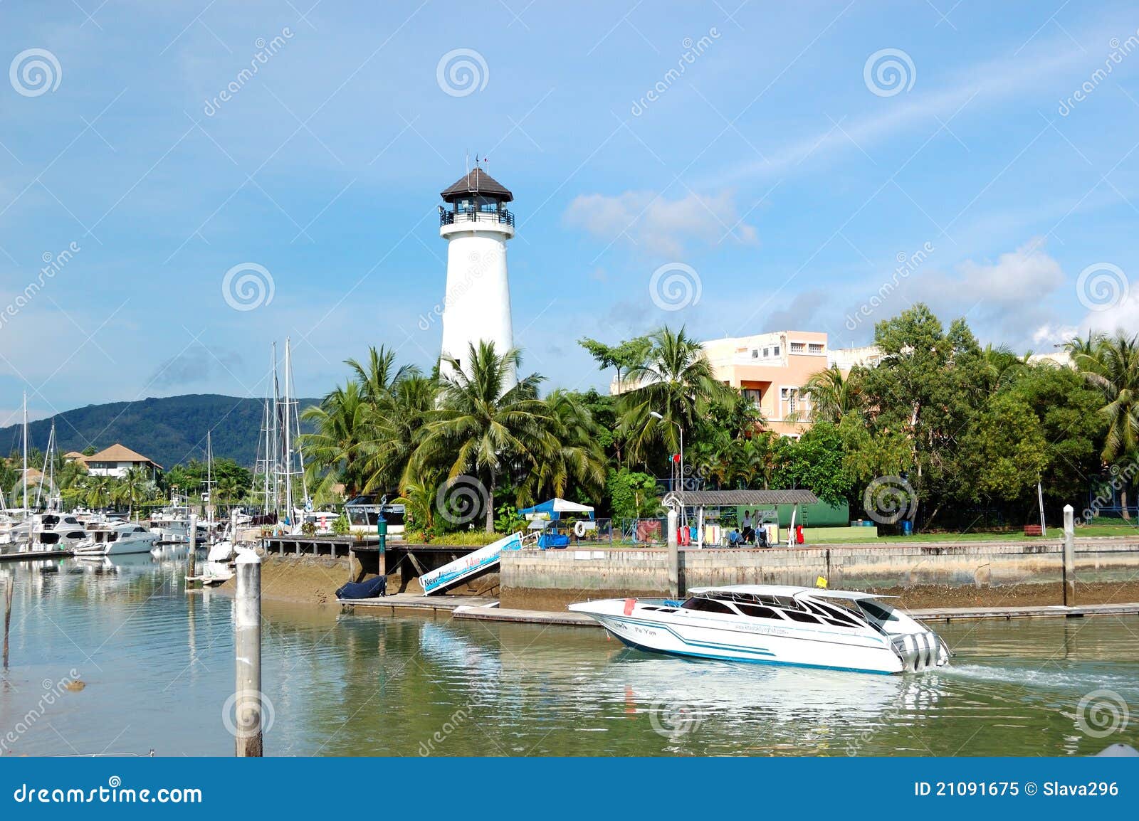 Lighthouse at Boat Lagoon Marina Editorial Image - Image of nature ...