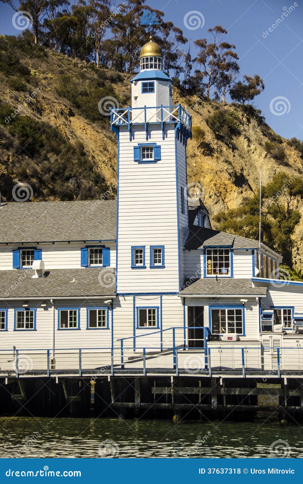 LIGHTHOUSE CATALINA ISLAND stock photo. Image of island - 37637318