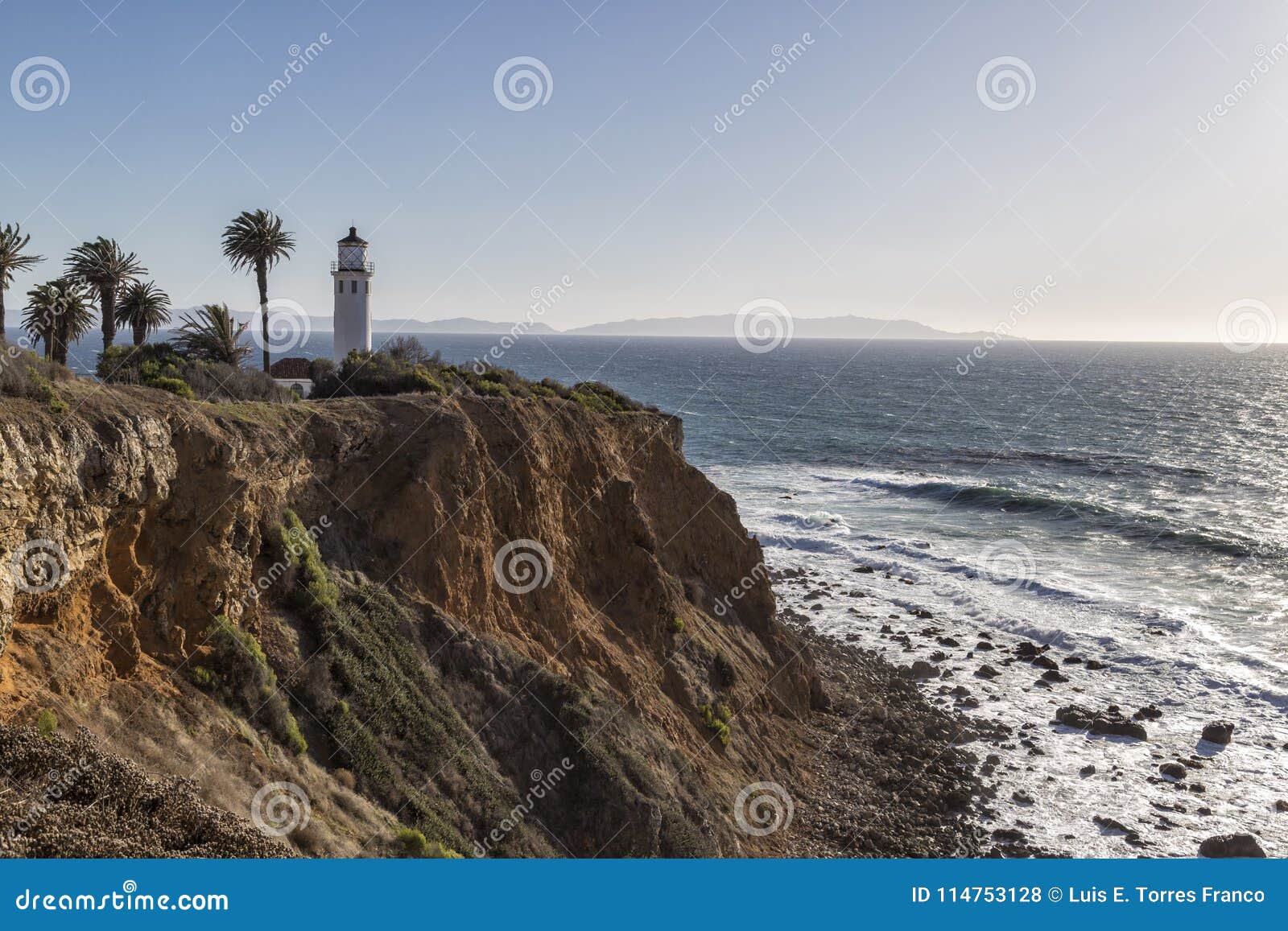 The Lighthouse on the Cliff Stock Photo - Image of ocean, rock: 114753128