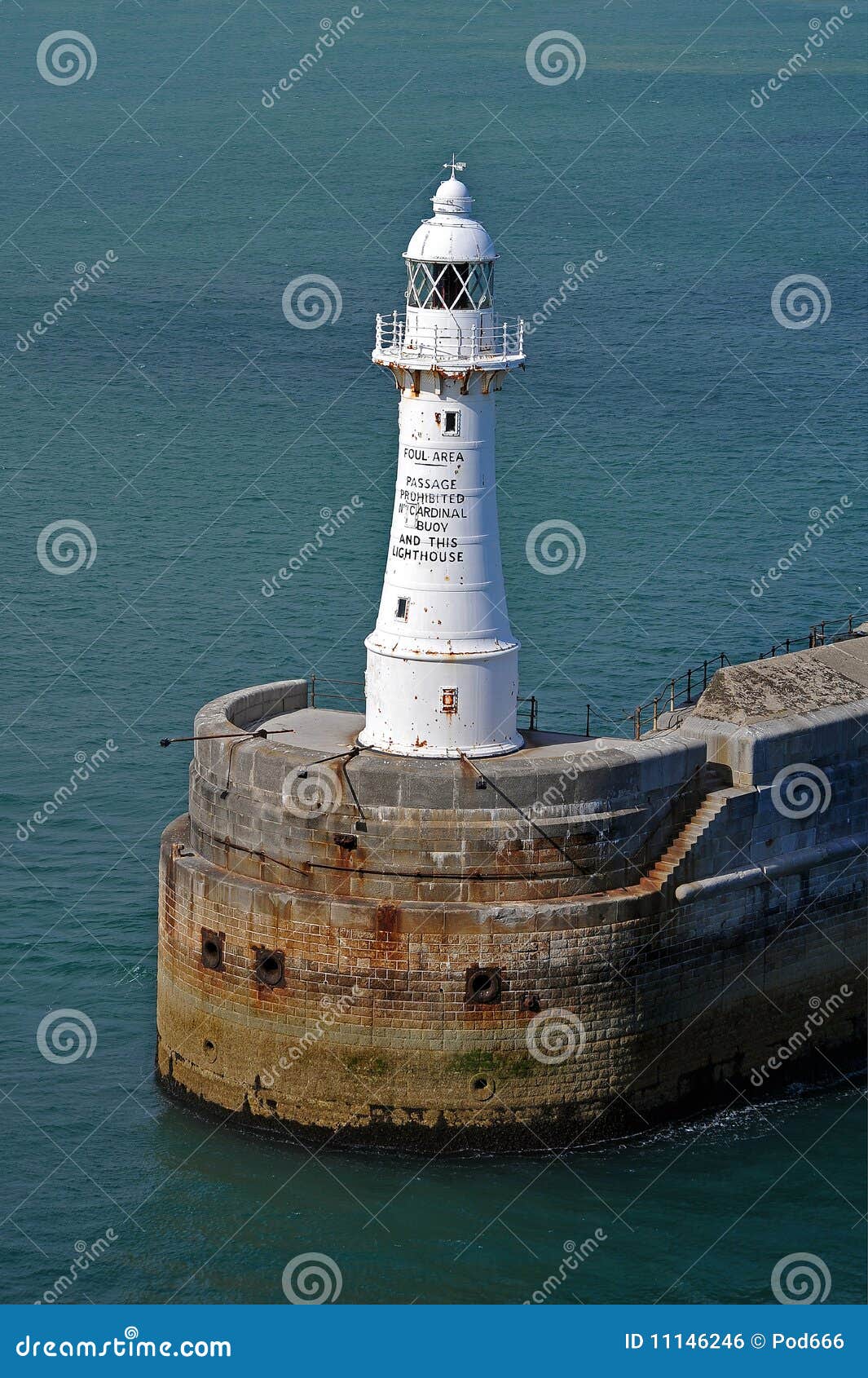 Lighthouse in Dover Harbour Stock Photo - Image of dover, white: 11146246