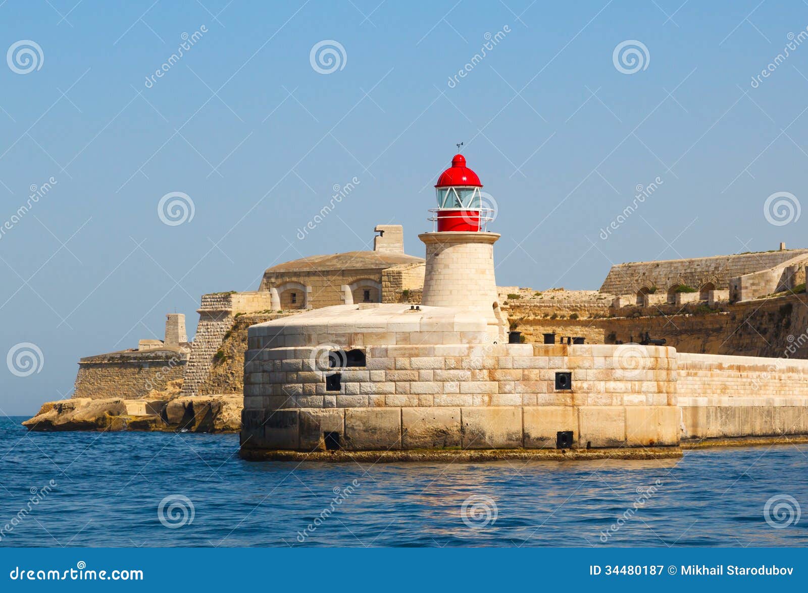 Lighthouse in Grand Harbour Stock Image - Image of building, ancient ...